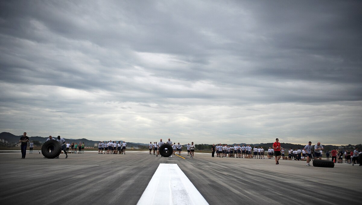 Photos: Flight line activities promote fitness, team work > Pacific Air ...