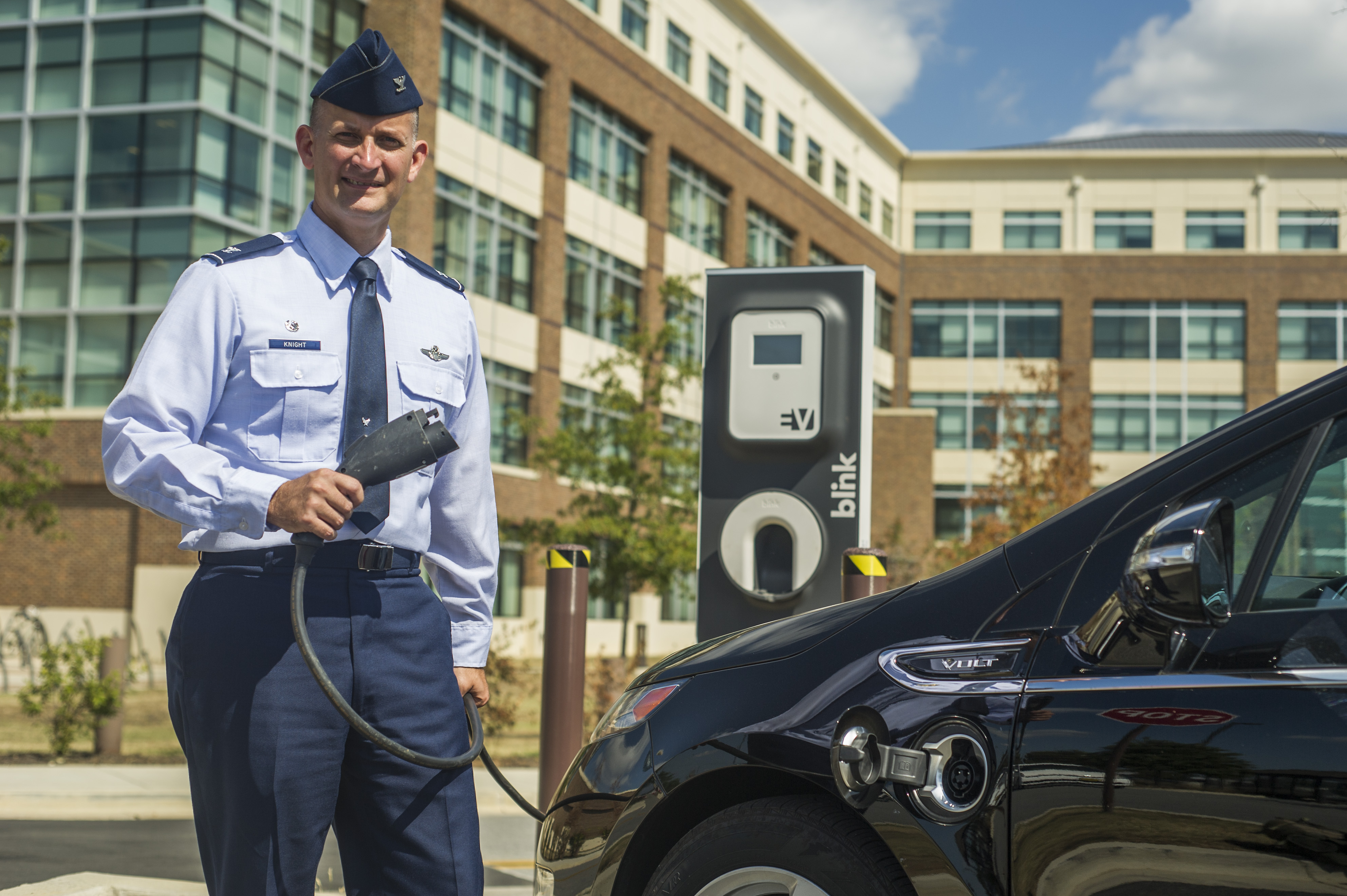 Plug-in electric vehicles coming to JBA > Joint Base Andrews > News