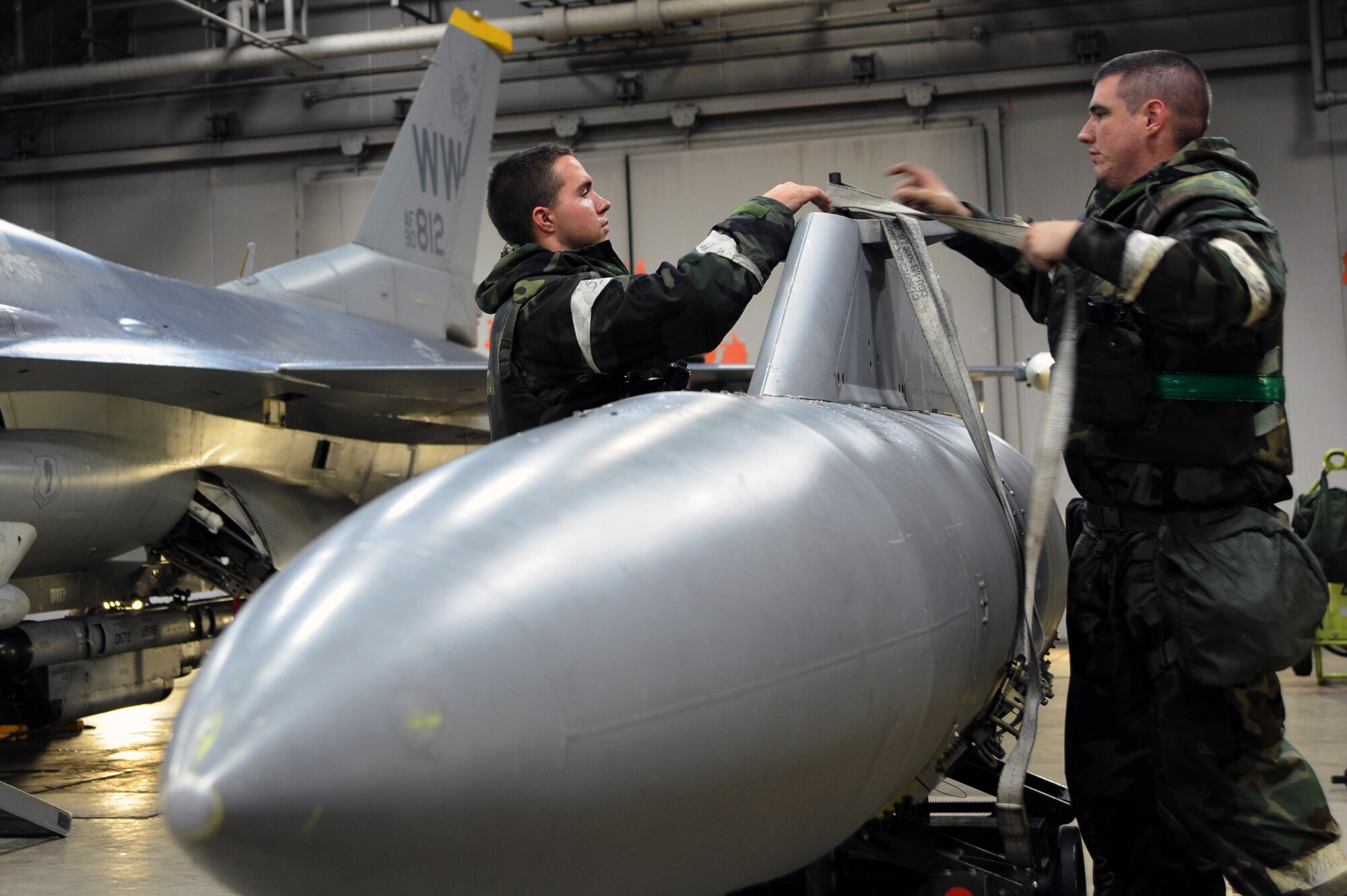 Maintainers react on the fly > Misawa Air Base > Article Display