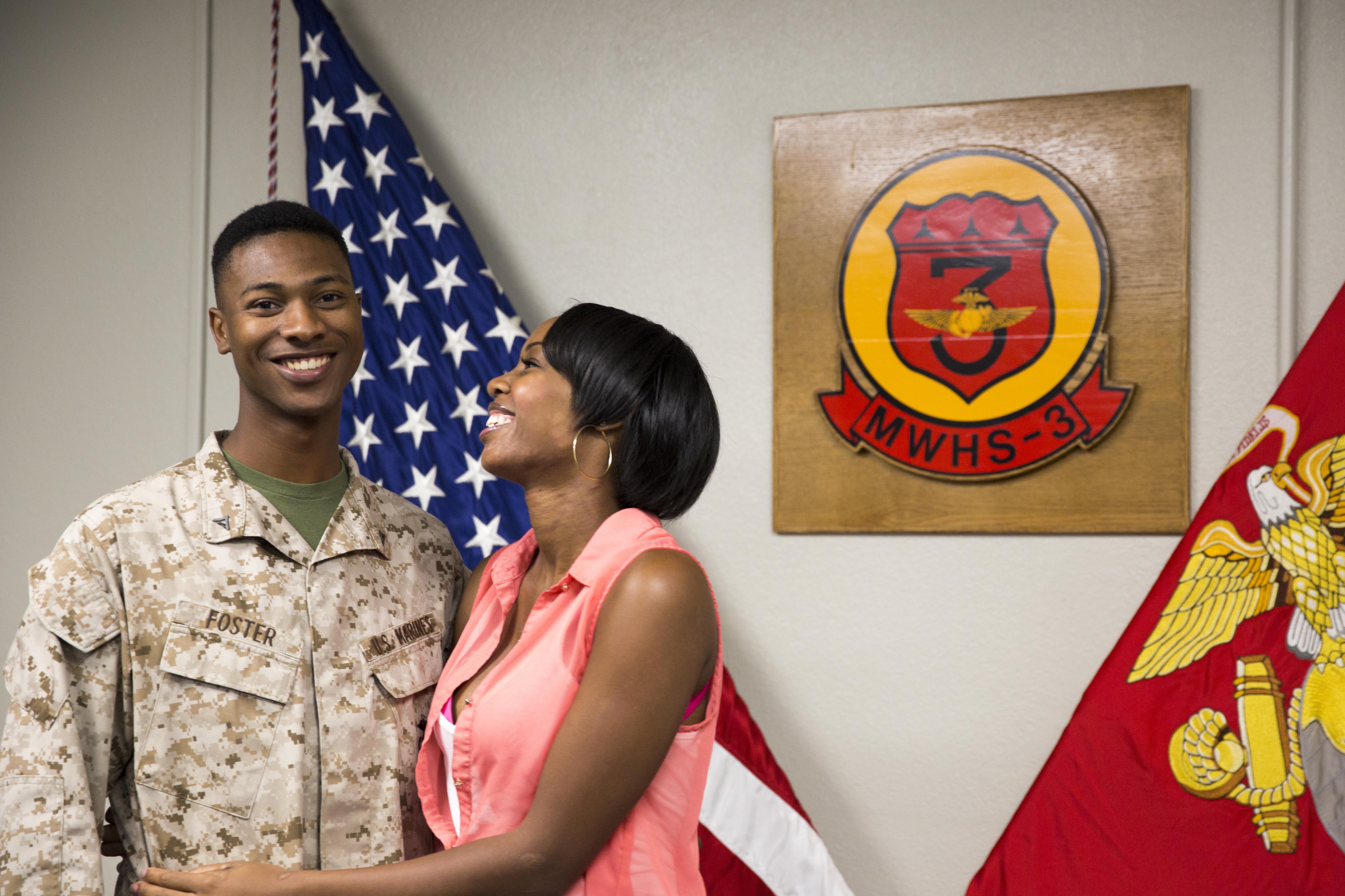 MWHS-3 wife plays supporting role > United States Marine Corps Flagship ...
