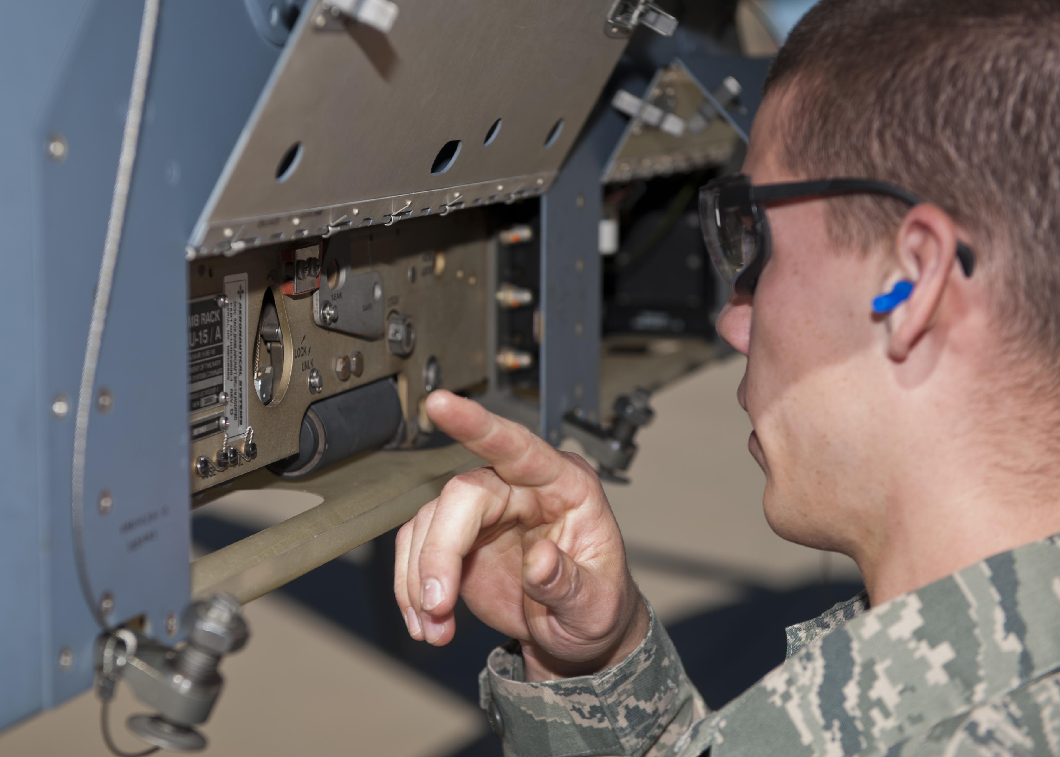 Photos: Quarterly load crew competition > Holloman Air Force Base > Display