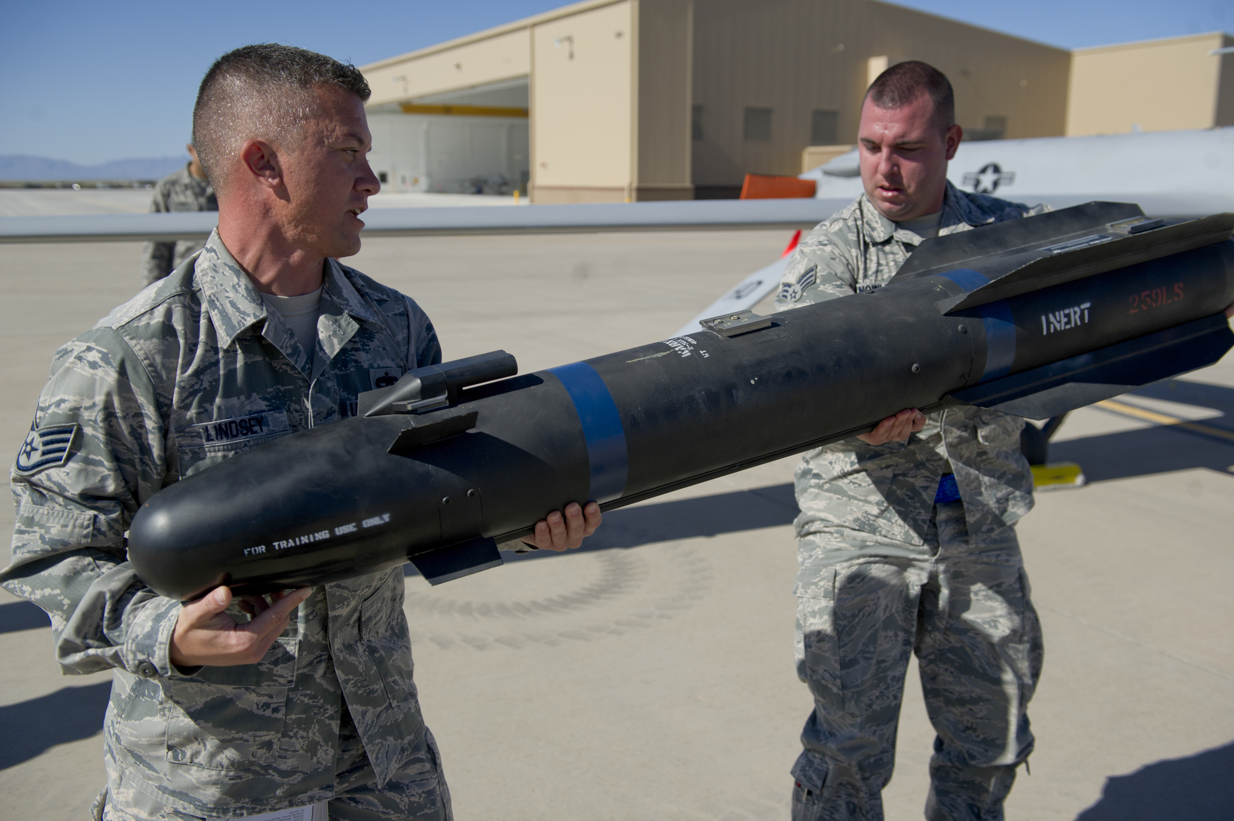 Photos: Quarterly load crew competition > Holloman Air Force Base > Display