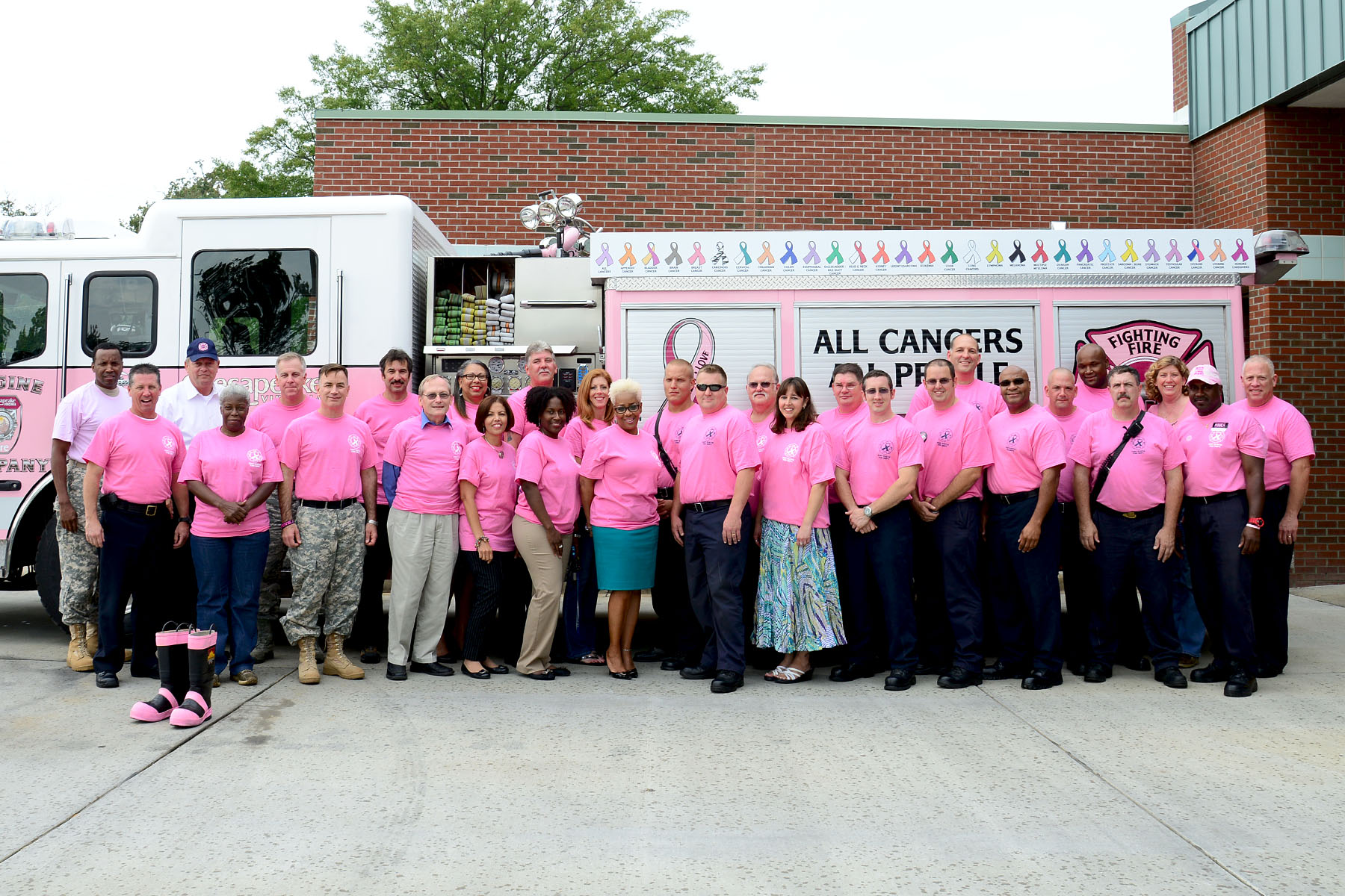 'Pinky' makes stop at Fort Eustis to raise awareness > Joint Base ...