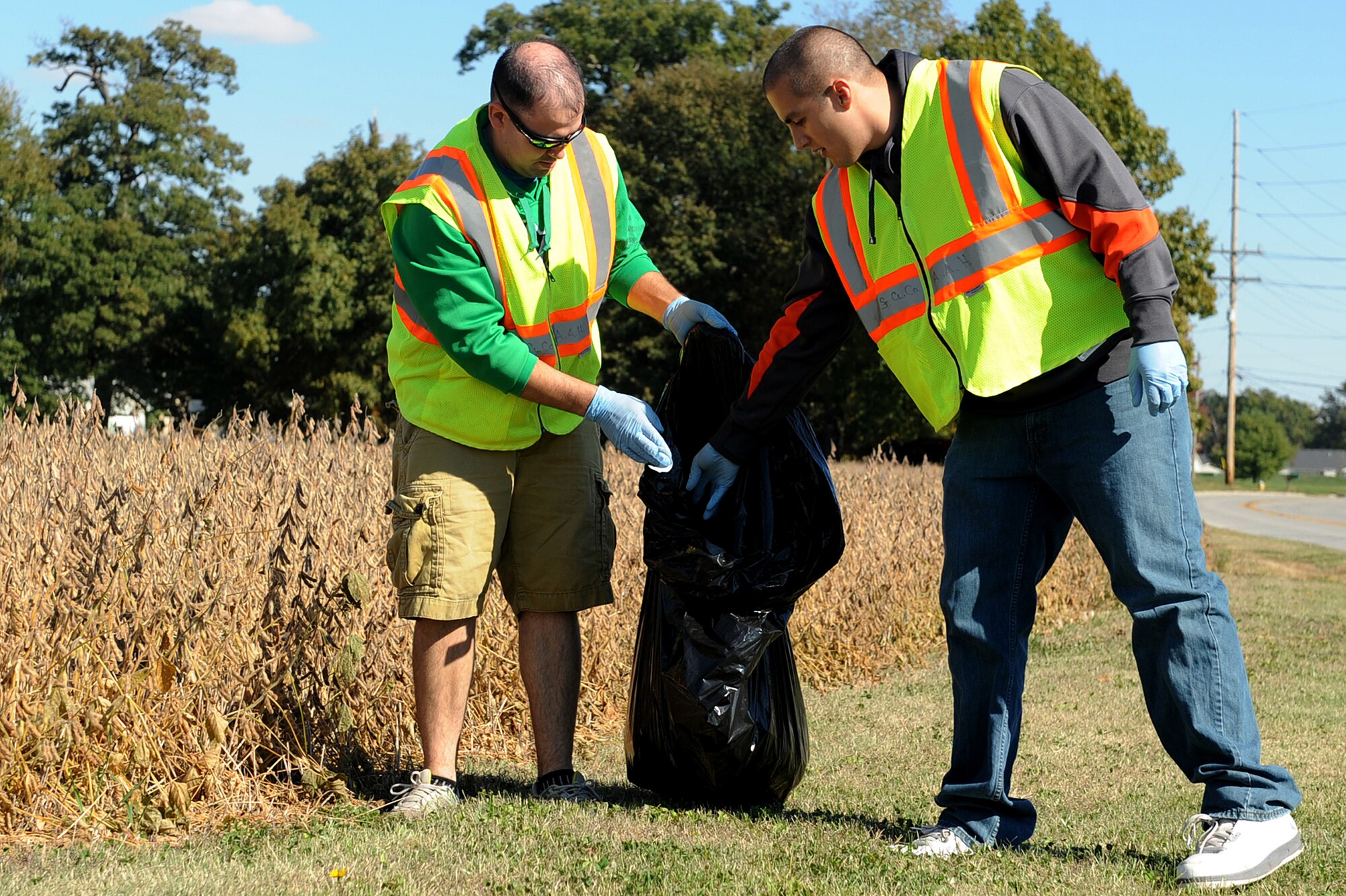 Squadron participates in the Adopt-a-Highway program > Scott Air Force ...