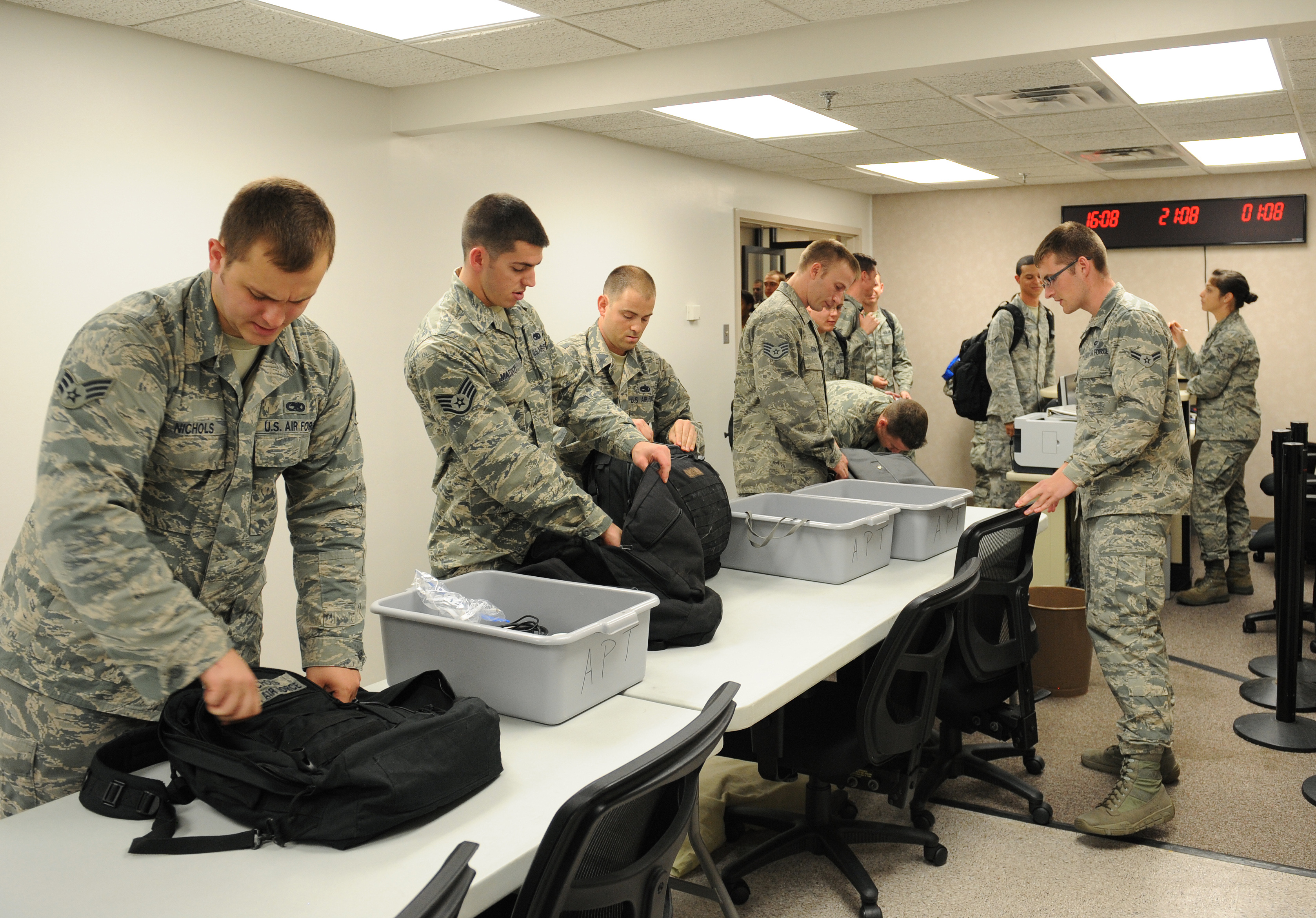 Maintenance Airmen deploy in support of Continuous Bomber Presence ...