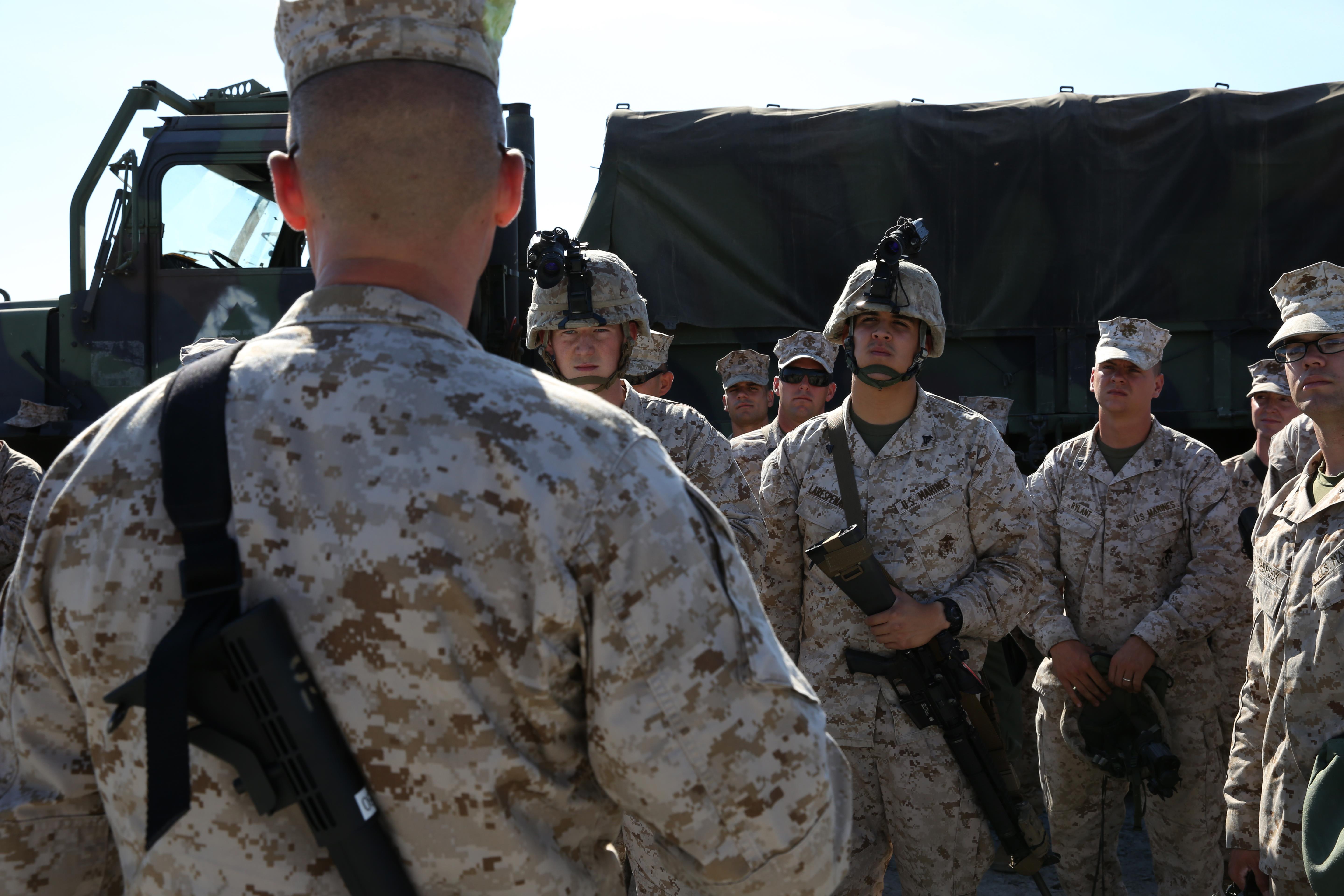 Night convoys, gun shoots and training galore: MWCS-38 Det. A prepares ...