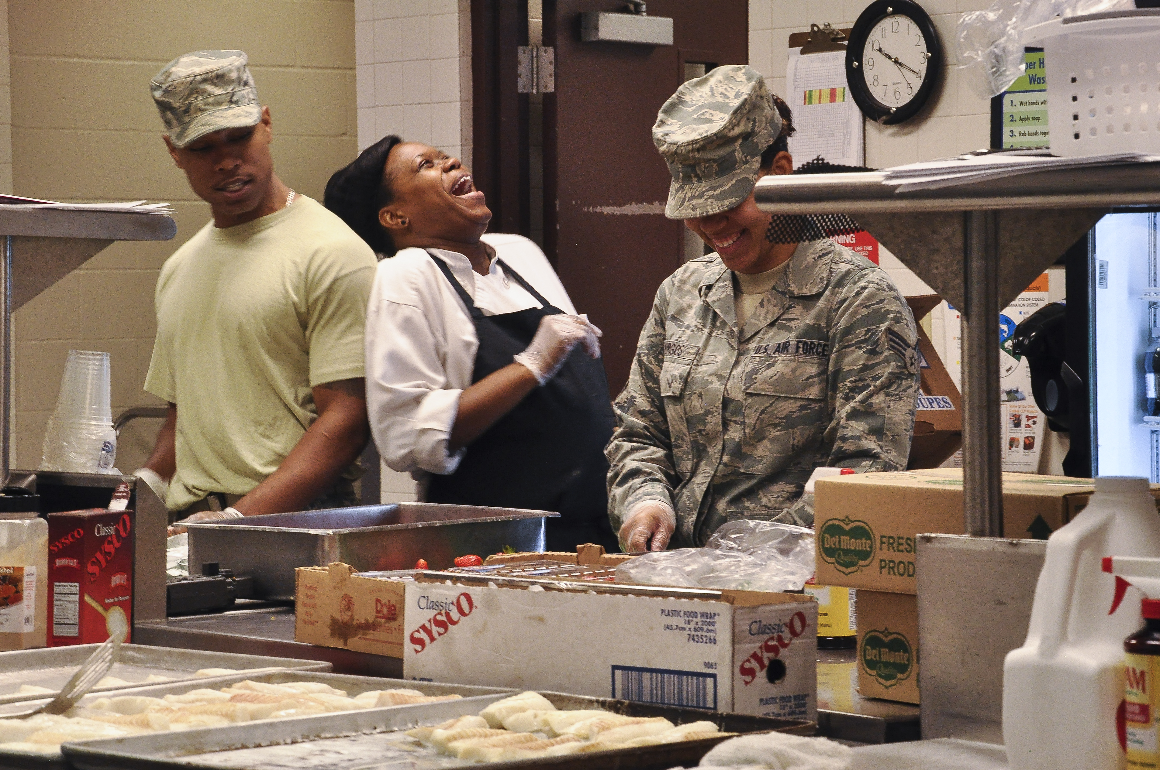 Behind the scenes: the 19th Force Support Squadron DFAC > Little Rock ...