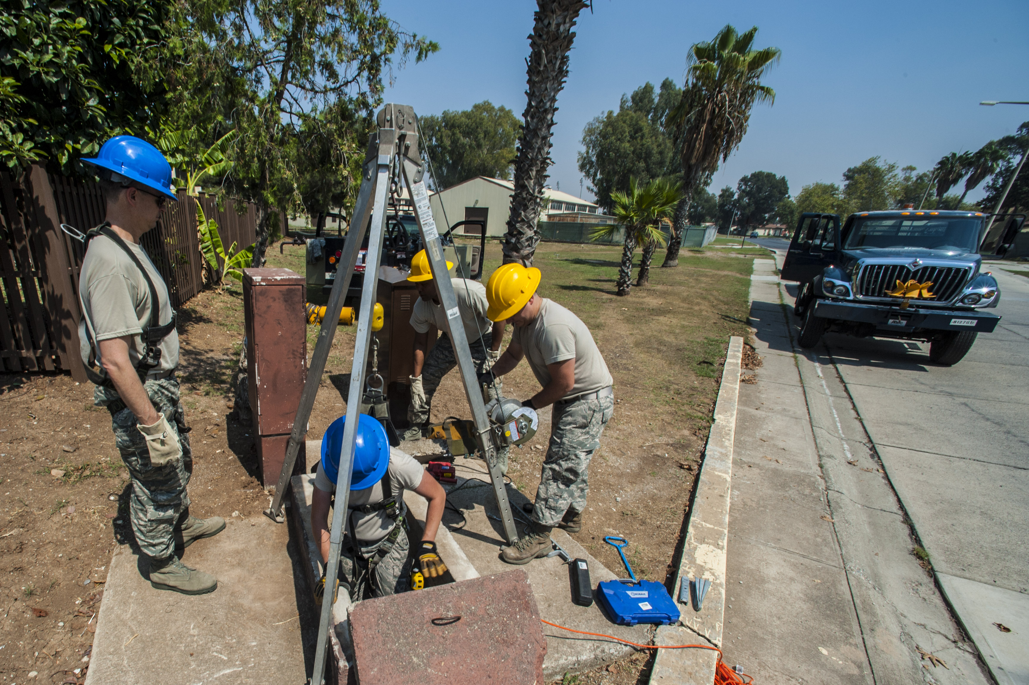 39th CS cable dogs take leadership under ground > Incirlik Air Base ...