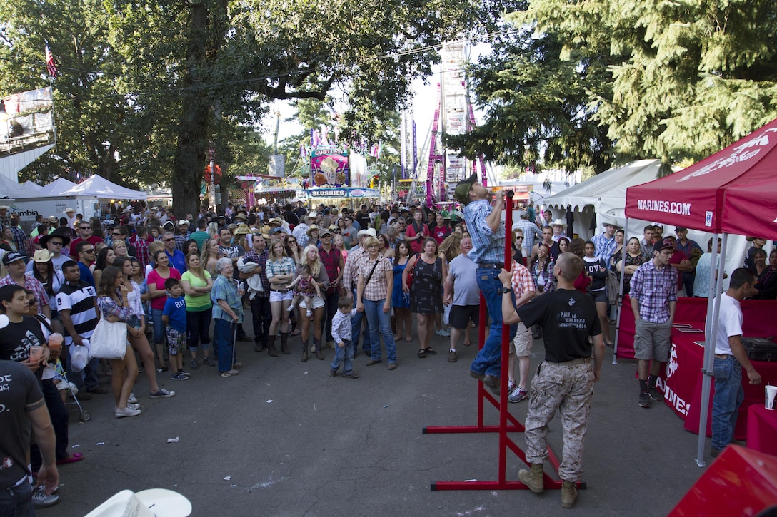 St. Paul Rodeo Pull-up Challenge