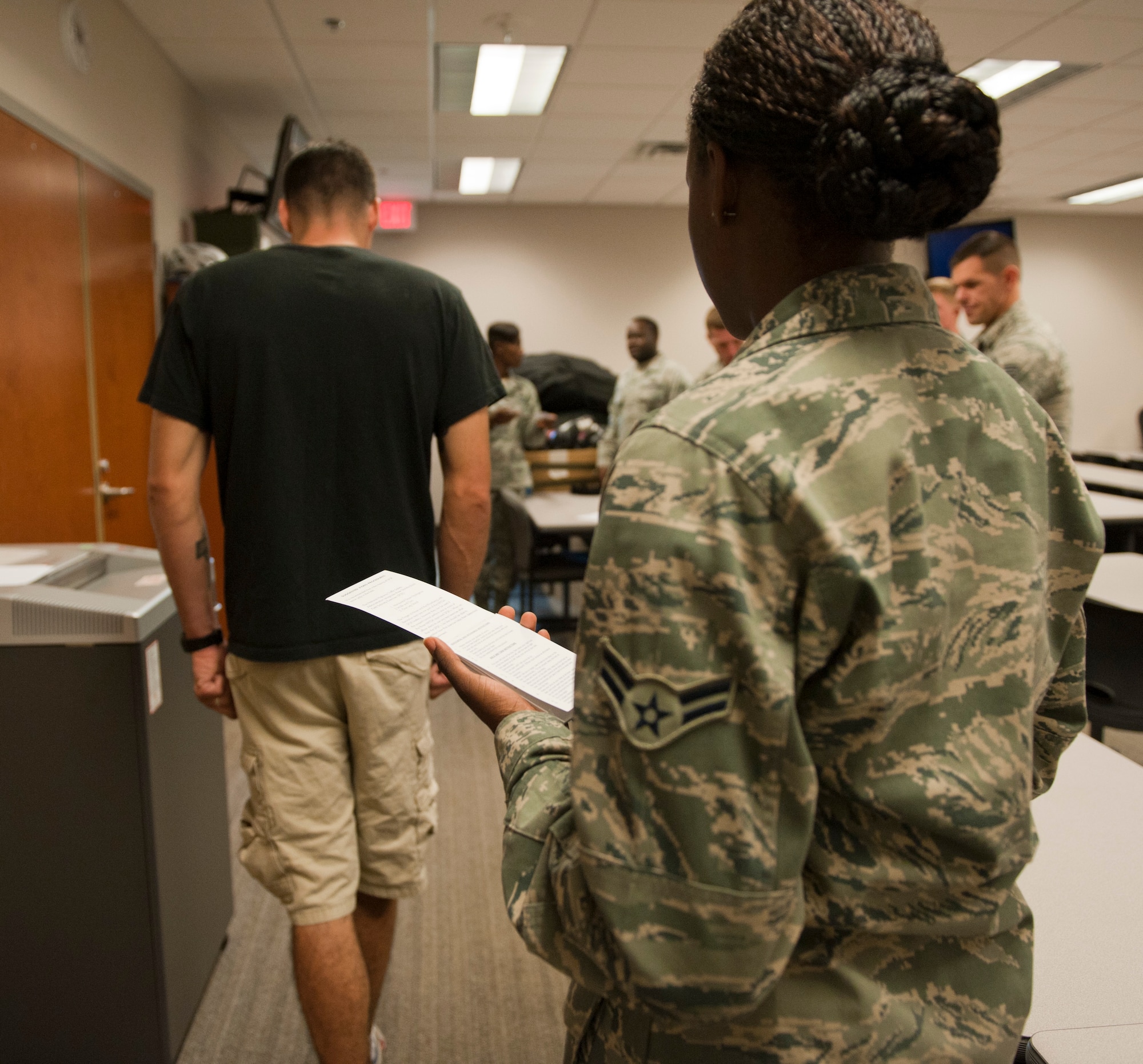 1st SOSFS Airmen become DUI detectives > Hurlburt Field > Article Display