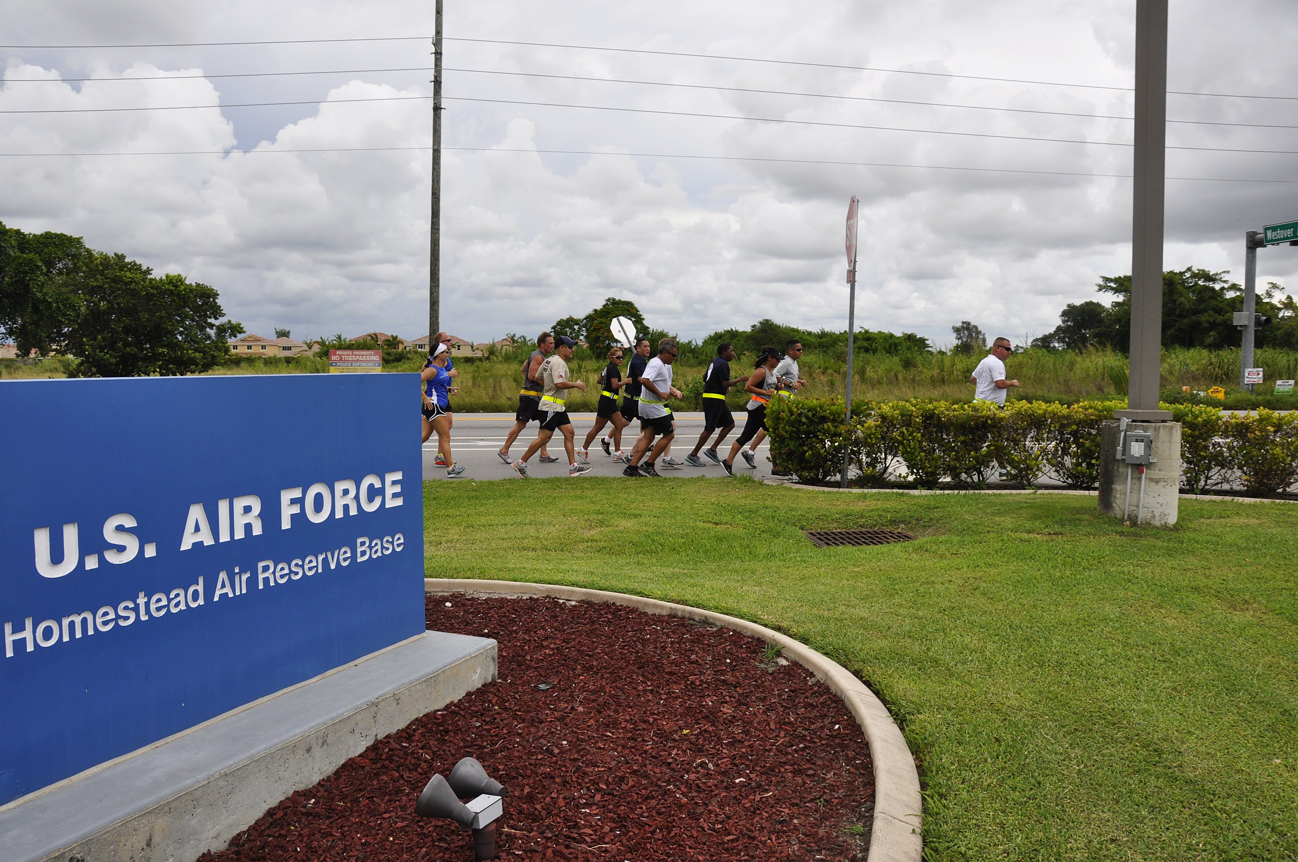 Running to remember > Homestead Air Reserve Base > Article Display