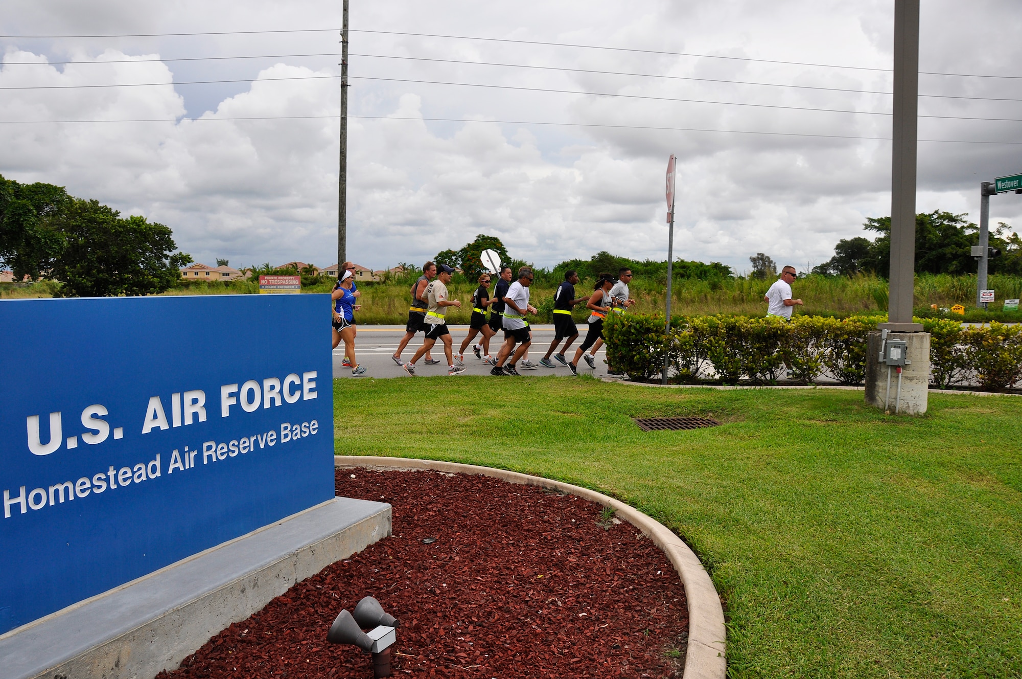 Running to remember > Homestead Air Reserve Base > Article Display