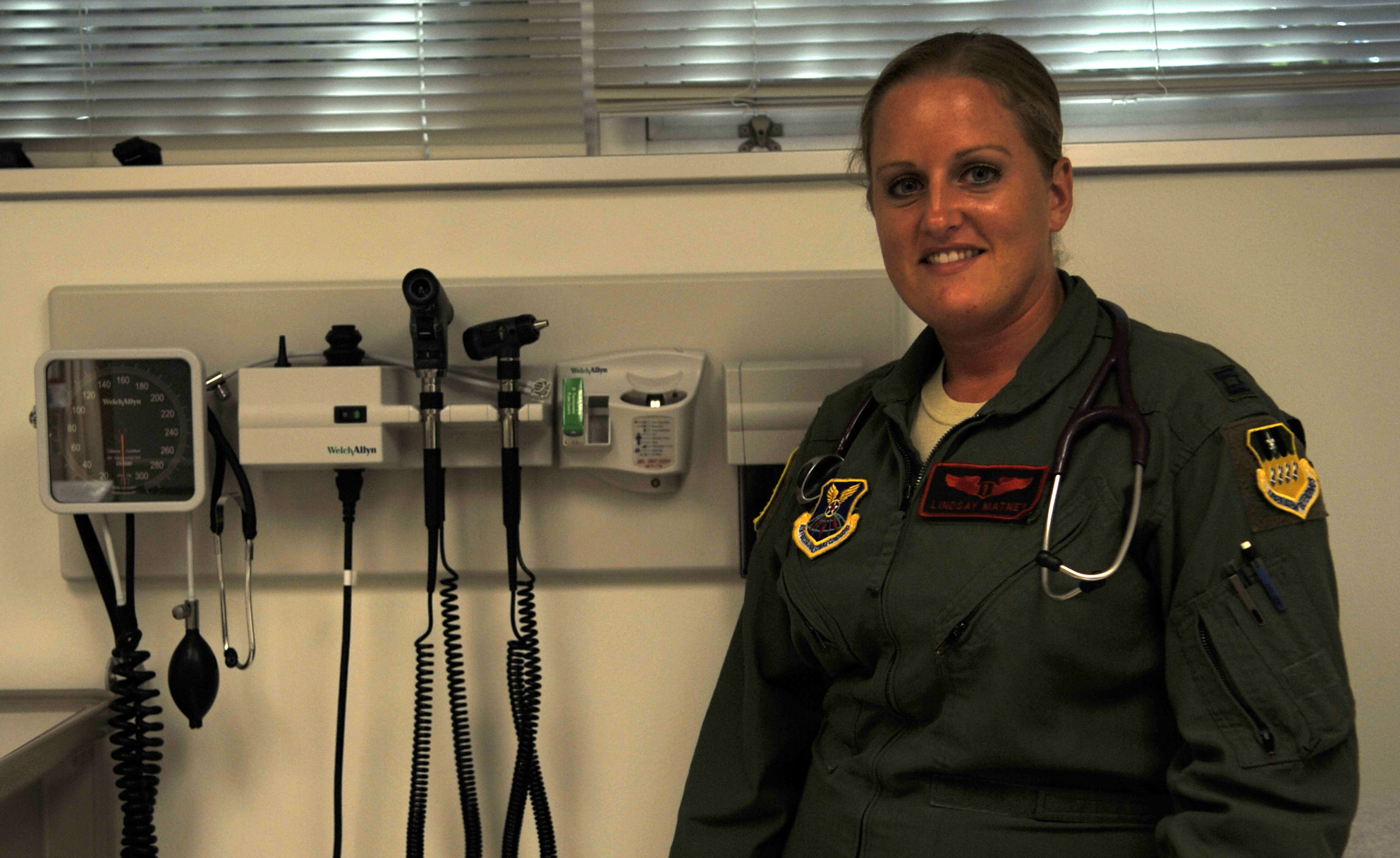 Flight surgeon makes sky-high save
