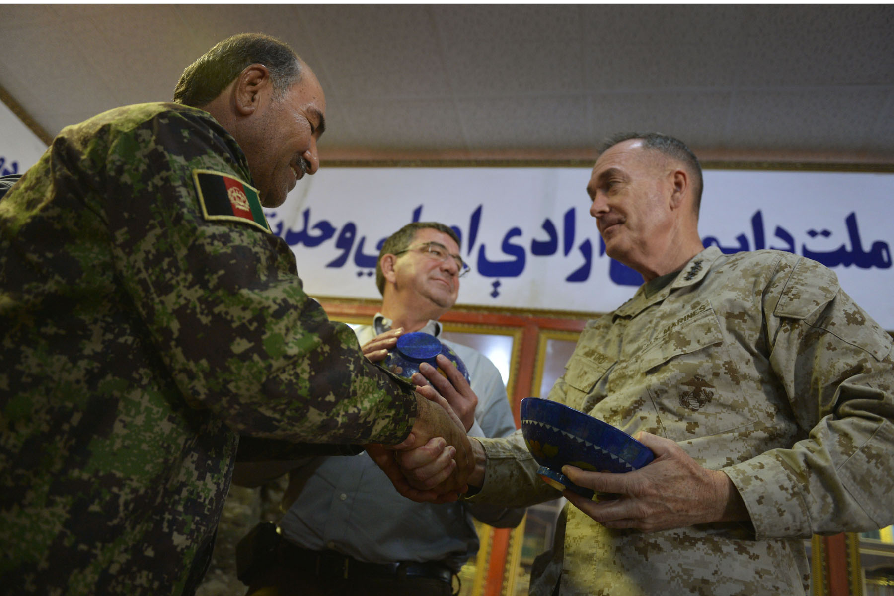 Afghan Gen. Sharif Yaftali presents bowls to U.S. Deputy Defense ...