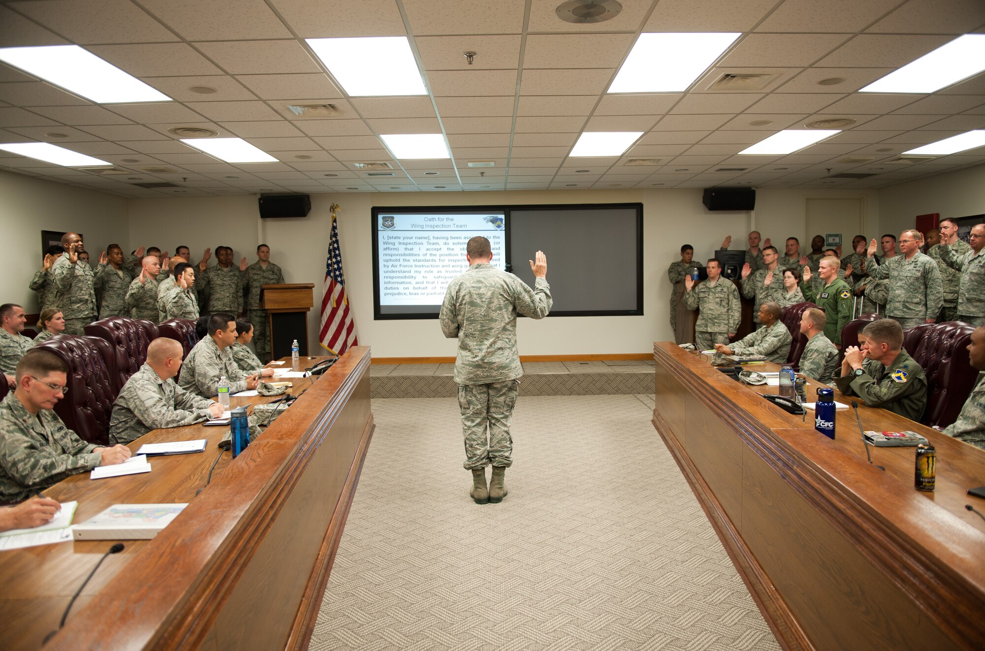 Wolf swears in new inspection team > Kunsan Air Base > Commentaries