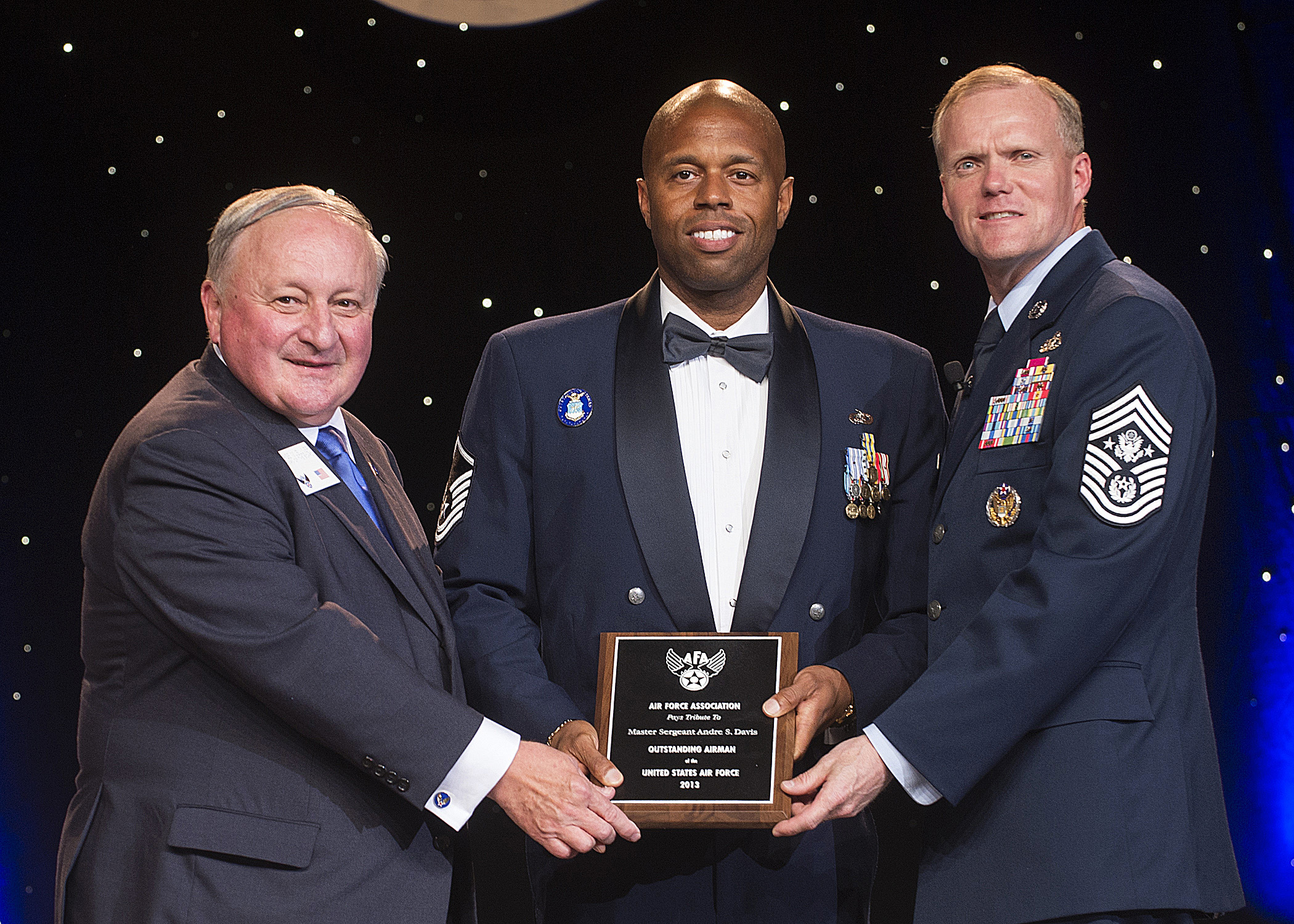 12 Oustandiing Airmen of the Year
