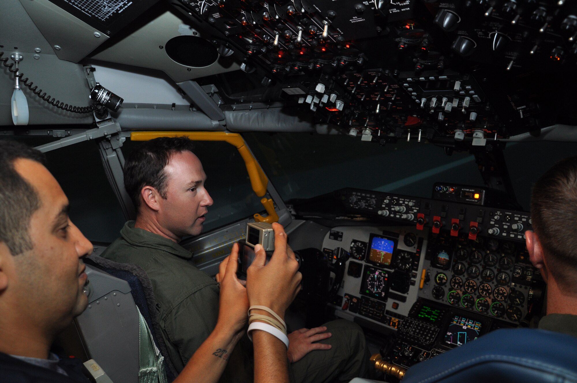 Wichita reporter 'simulates' Airman experience > Air Force Reserve ...