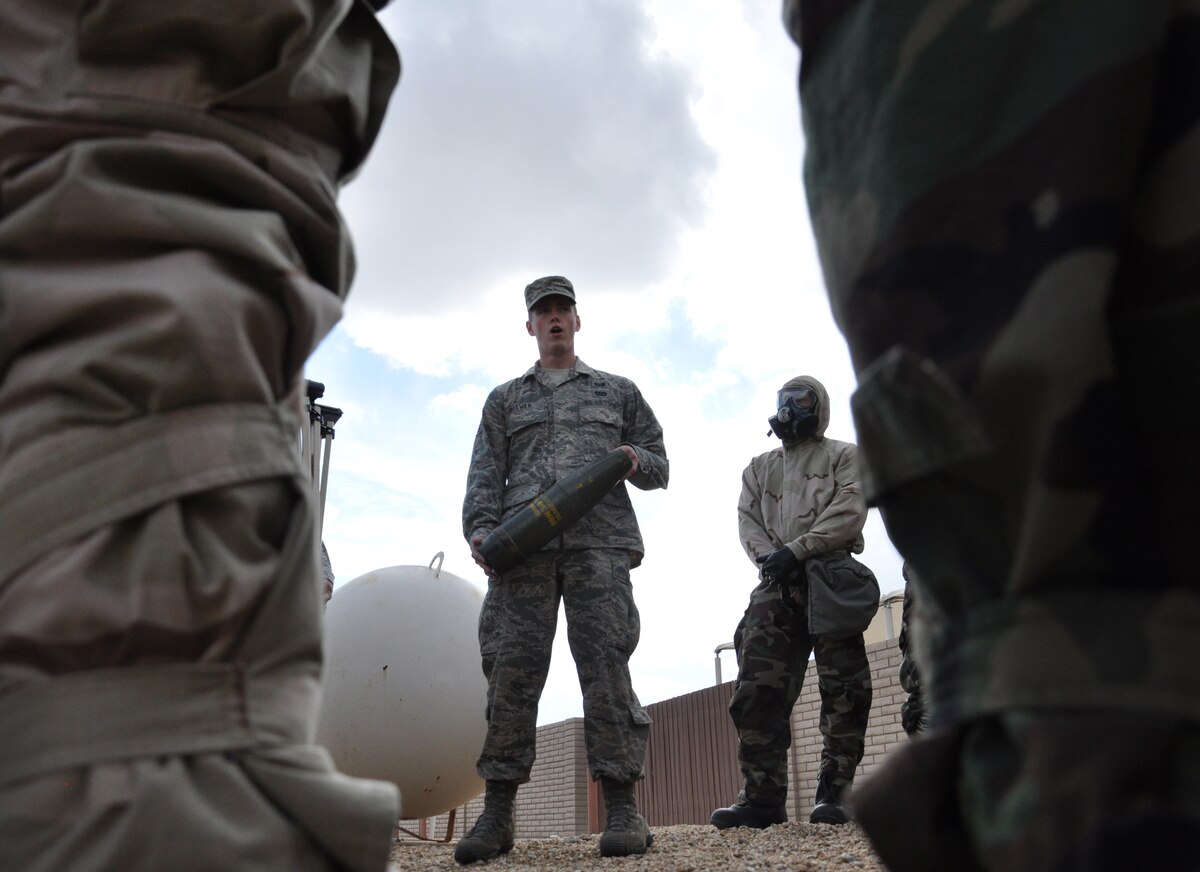 Emergency Management Flight: Keeping Thunderbolts at ready > Luke Air ...