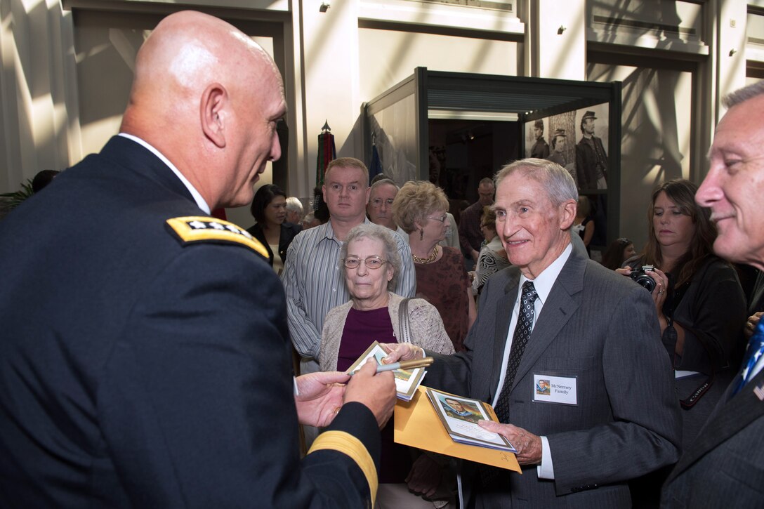 Army Chief of Staff Gen. Ray T. Odierno, signs autographs for McNerney ...