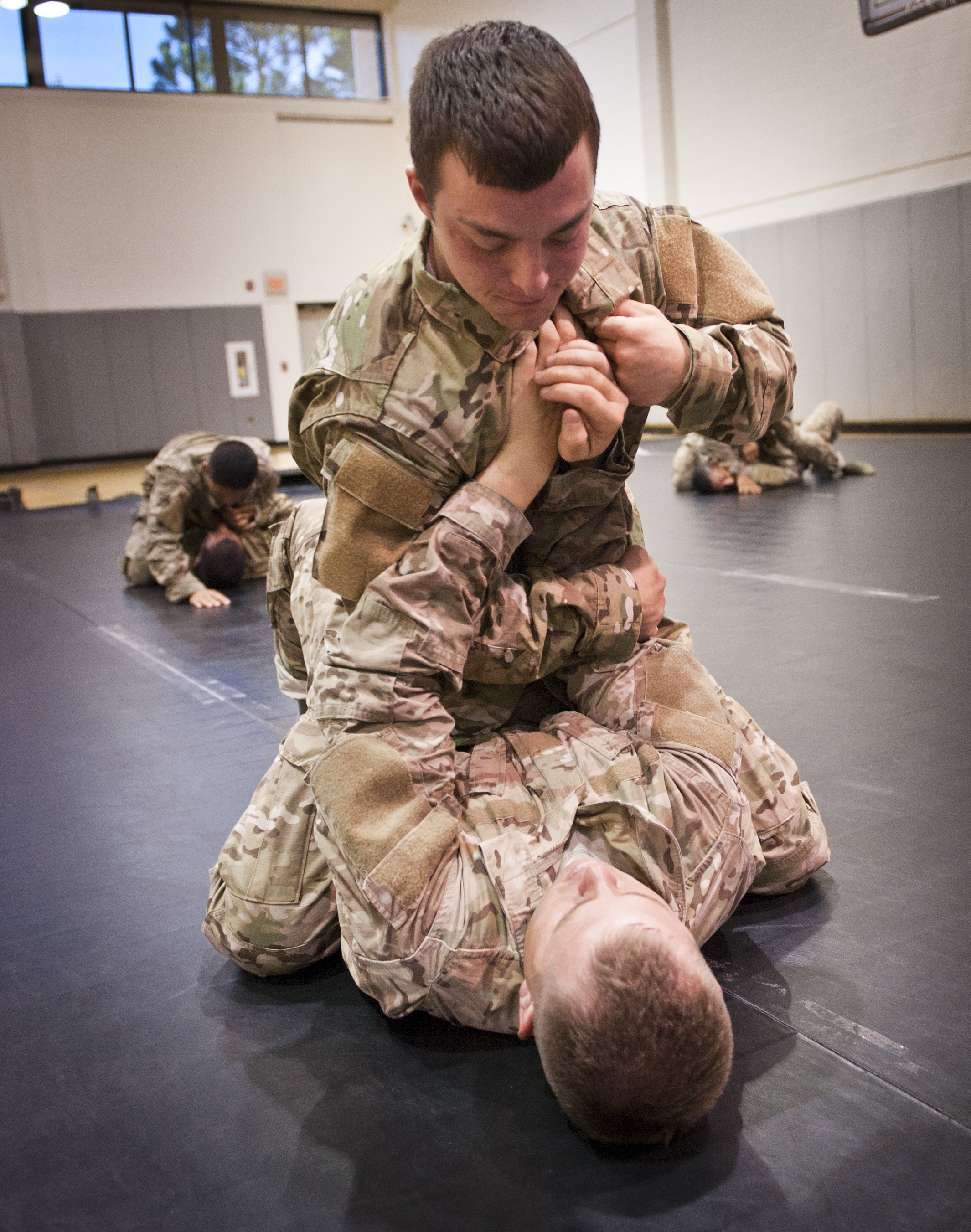 TACP candidates learn combative skills > Air Force Special Operations ...