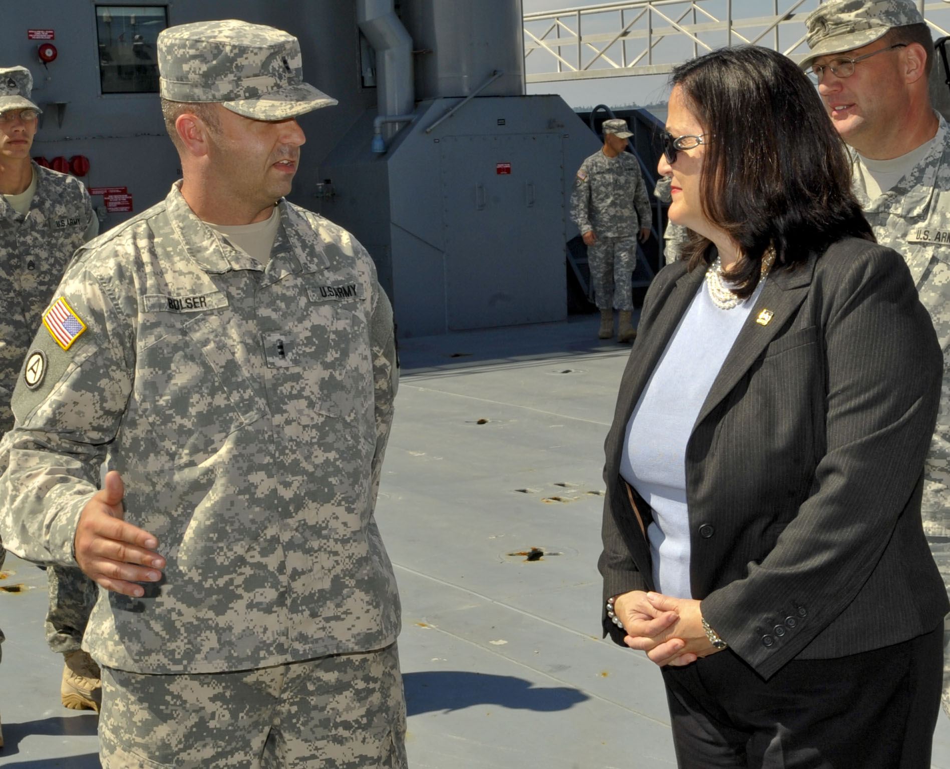 ASA Hammack visits Fort Eustis