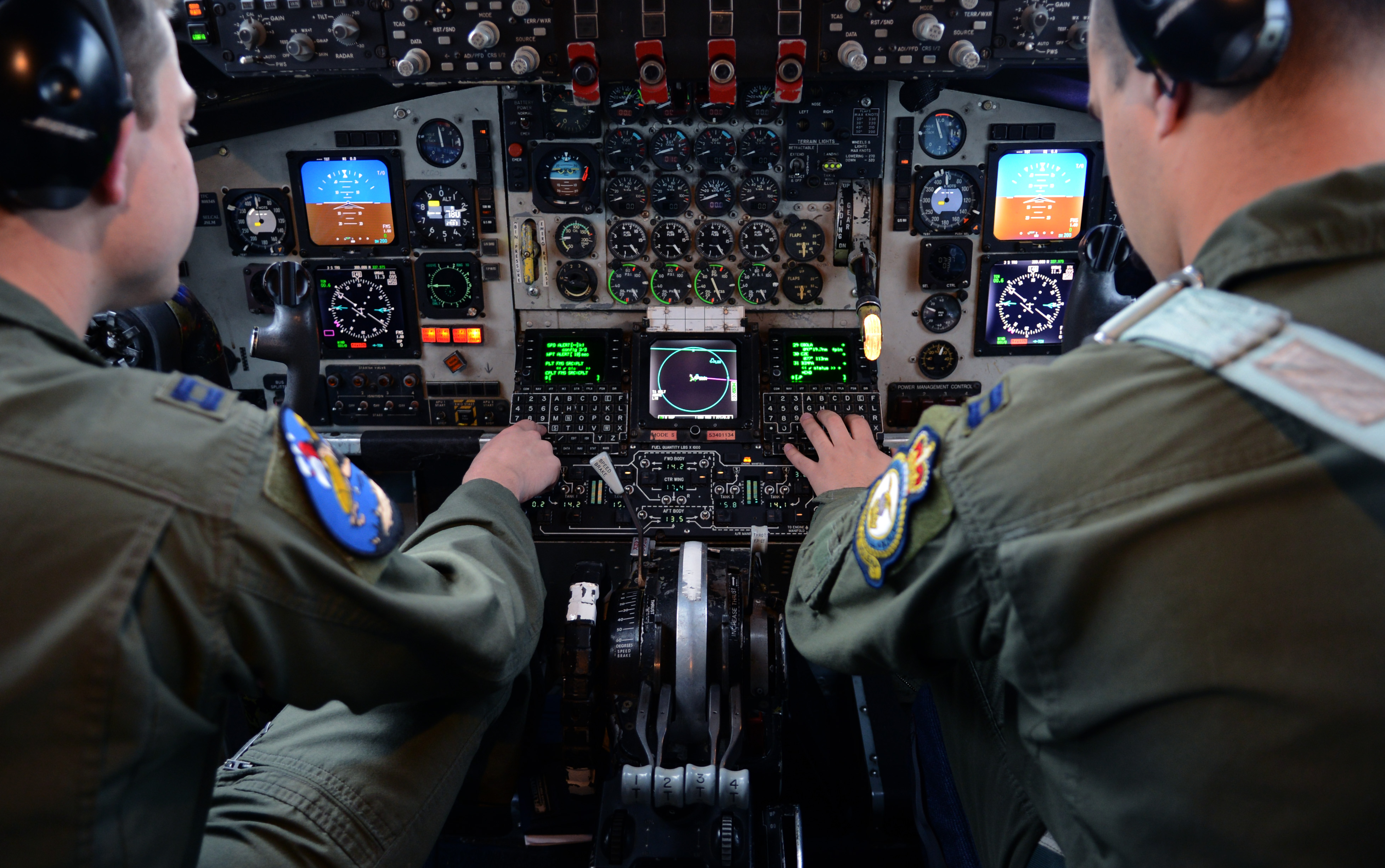 351st ARS refuels NATO E-3