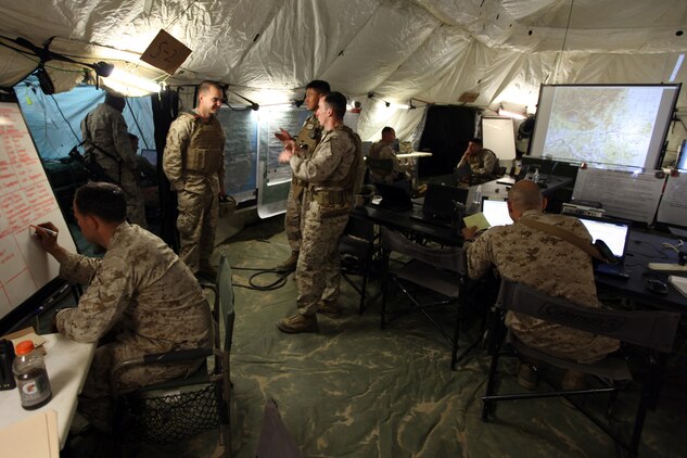 31st MEU Command Element moves ashore to command ground forces for ...