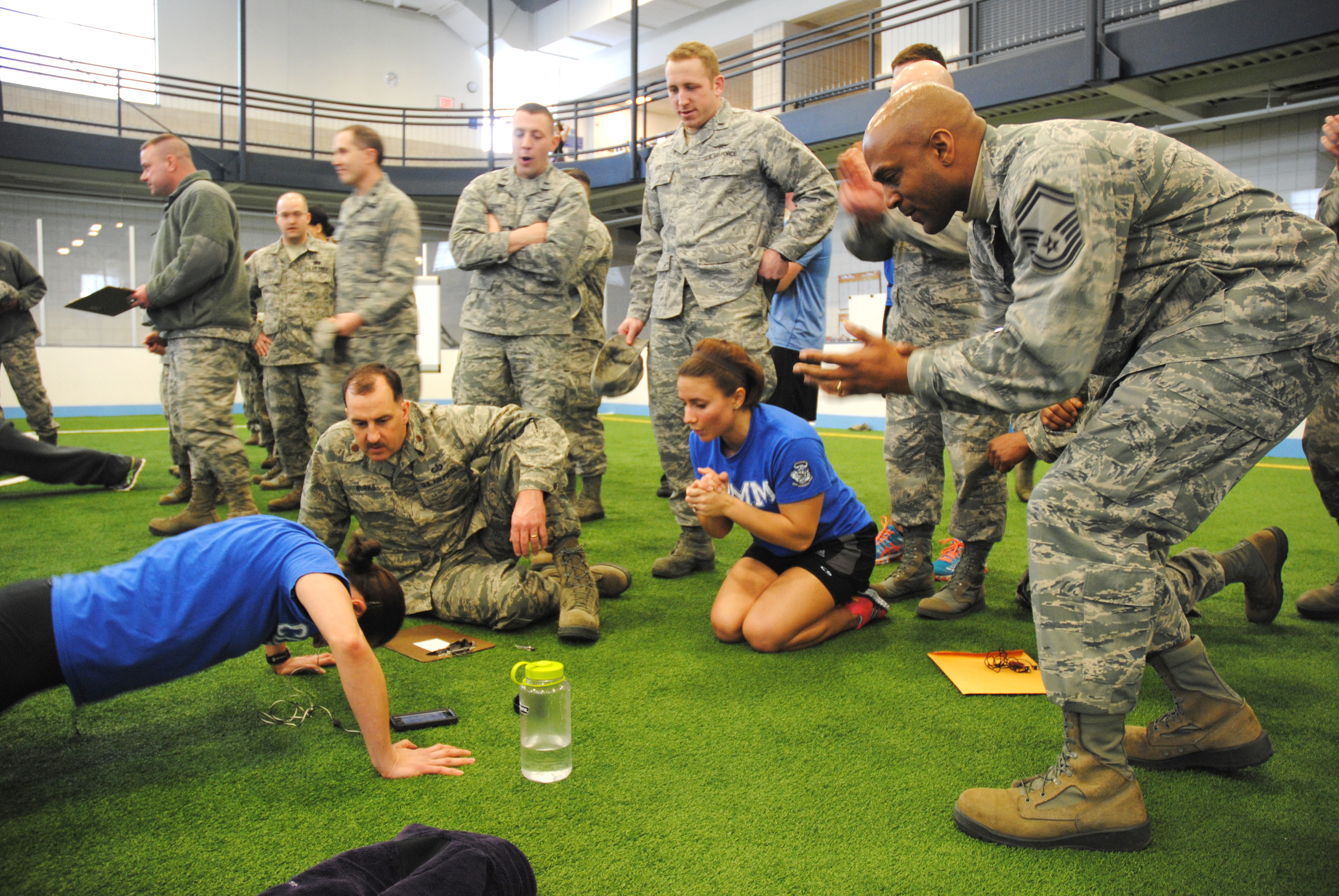 Comm commander competes in Push Up-A-Thon