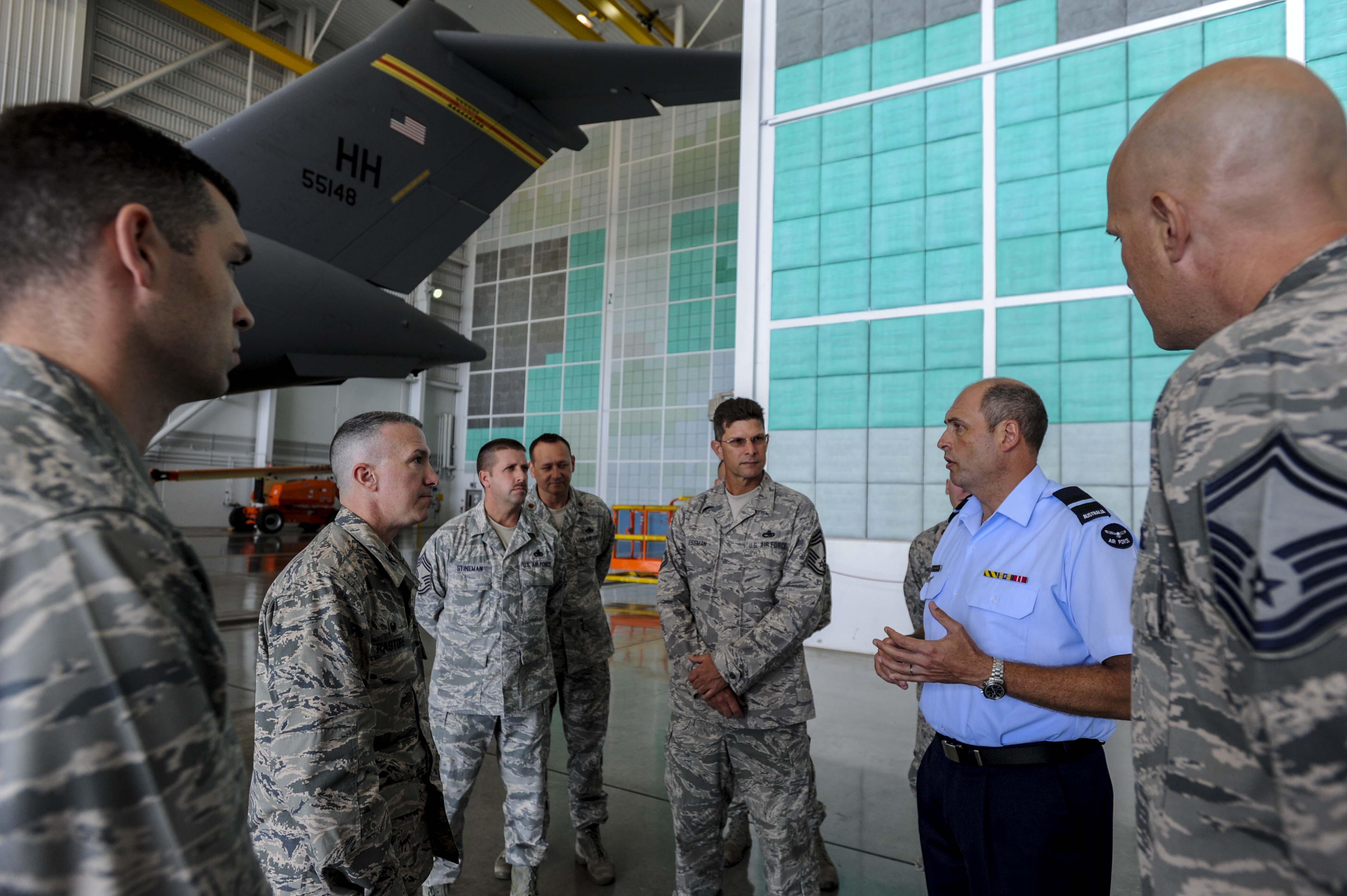 Royal Australian Air Force Commodore visits JBPHH > Pacific Air Forces ...
