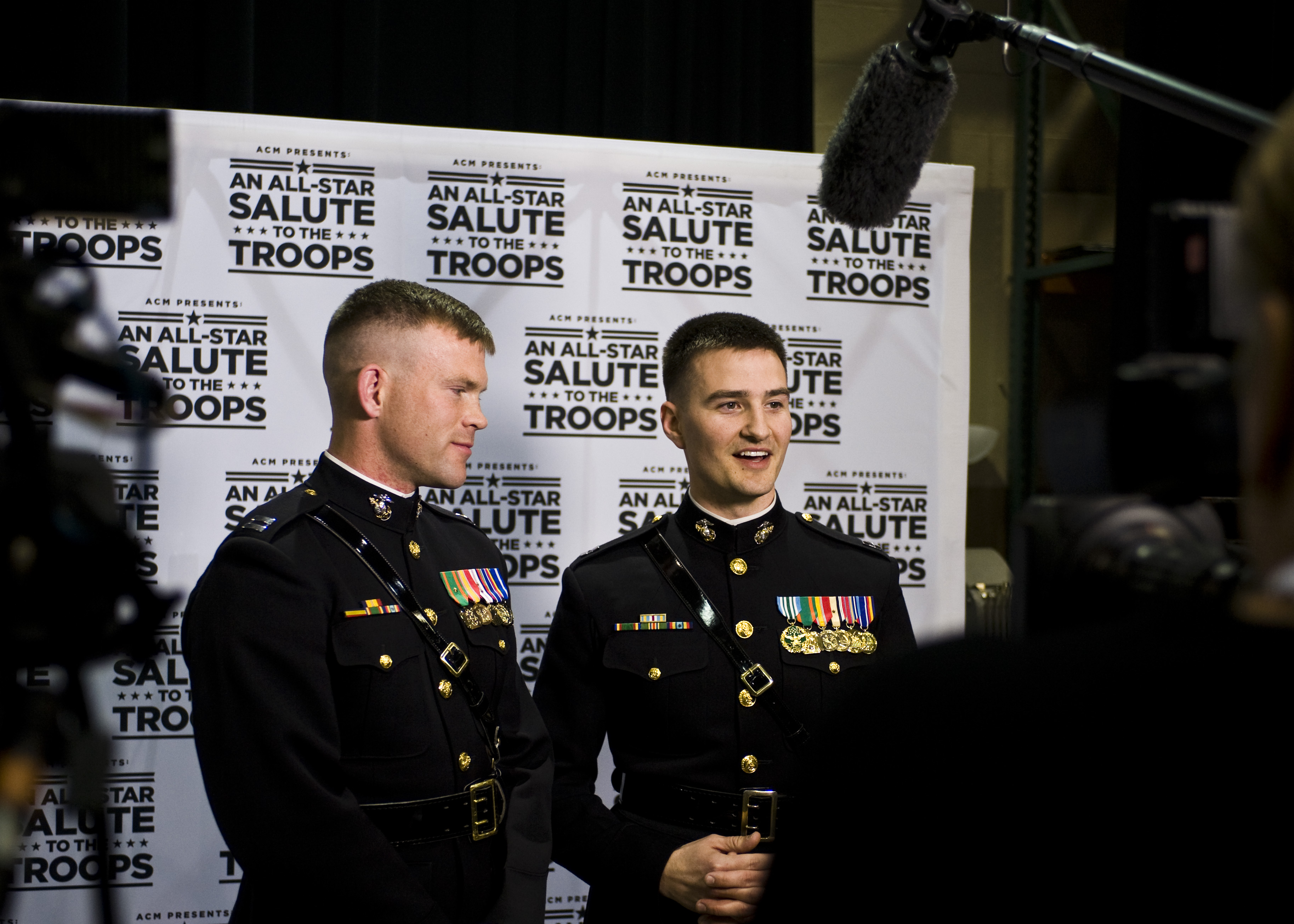 Academy of Country Music 'salutes troops' during concert > Nellis Air ...