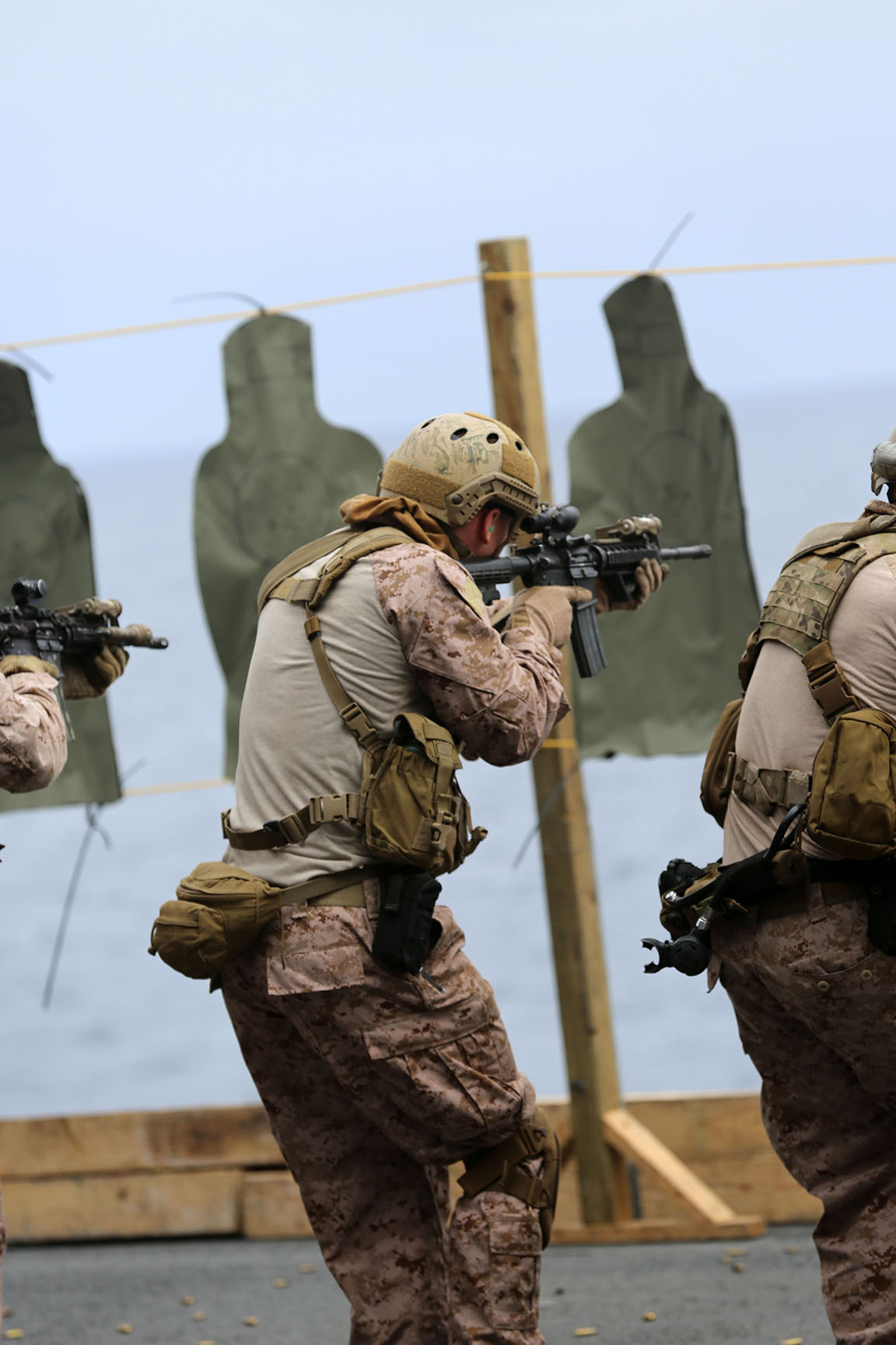 11th MEU raid force conducts live-fire training at sea