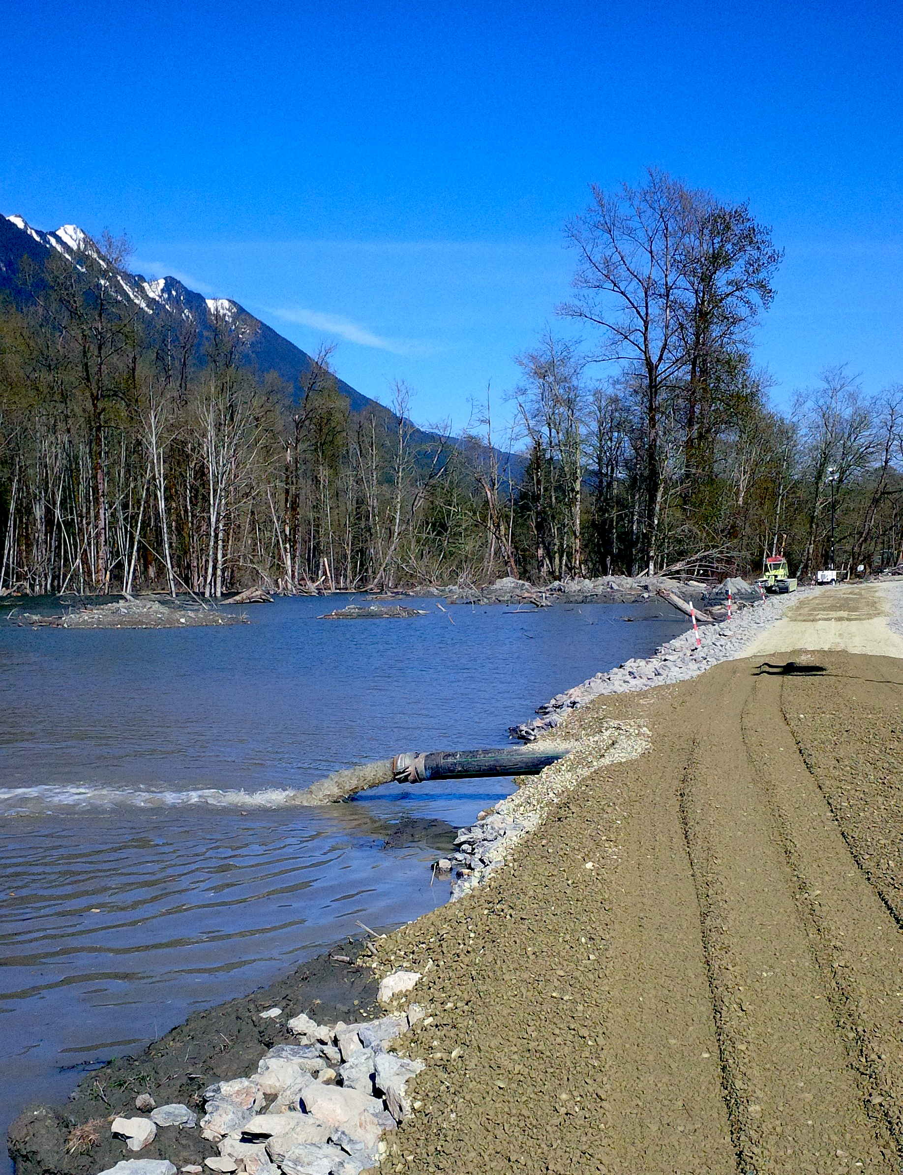 Army Corps assisting Snohomish County with raising temporary berm at ...