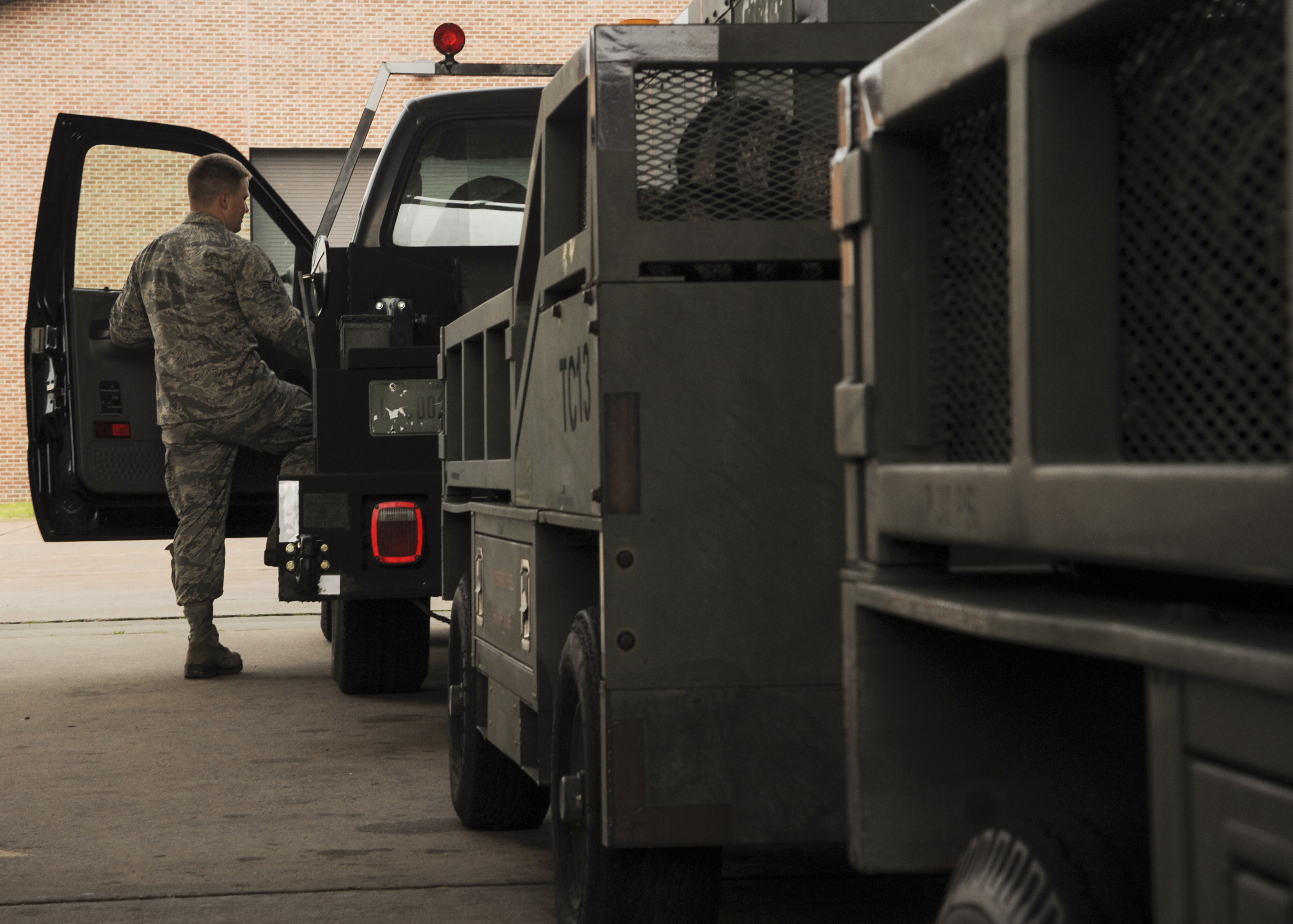 There's no airpower without ground power > Little Rock Air Force Base ...