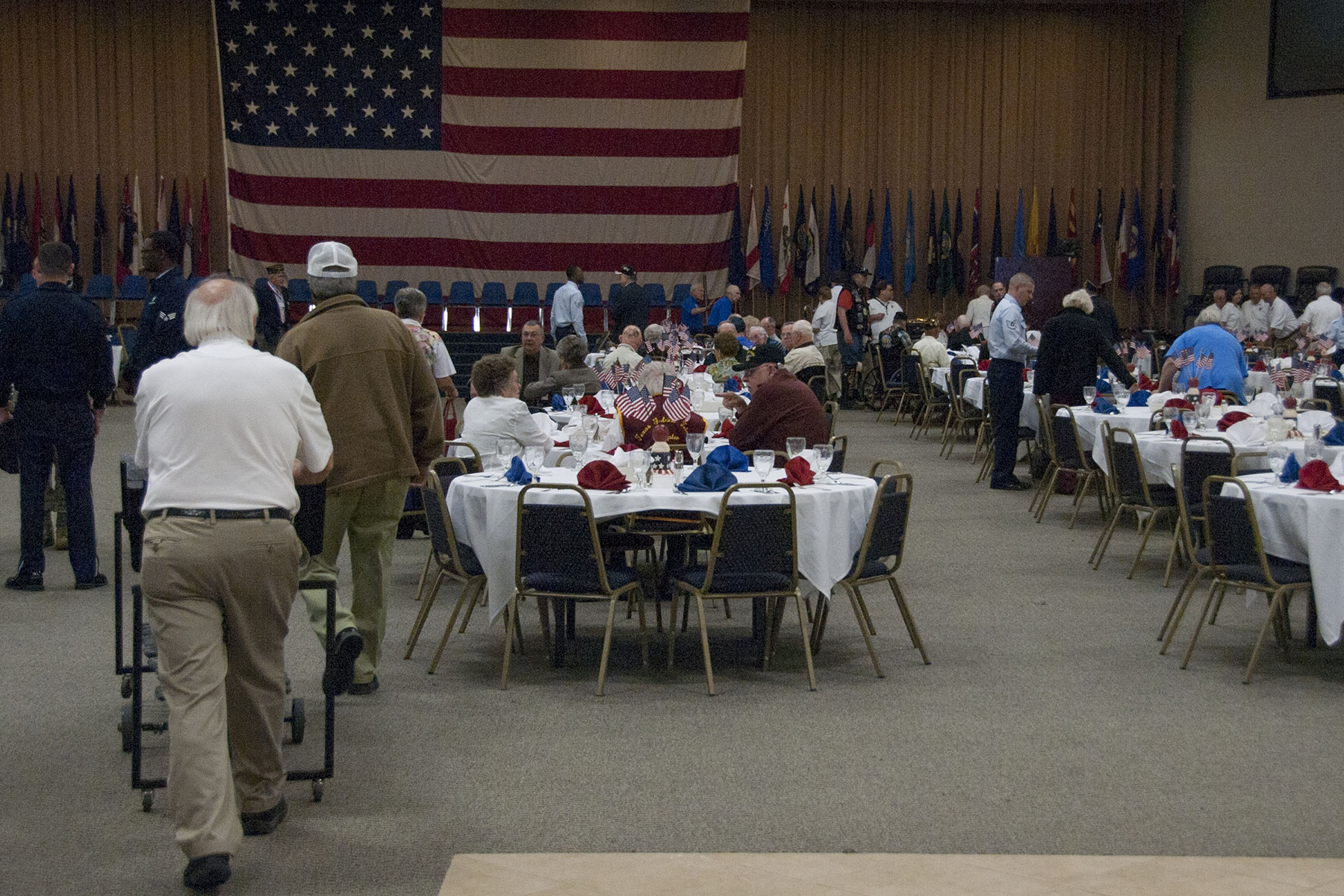 307 BW Airmen assist Heroes > 307th Bomb Wing > Article Display