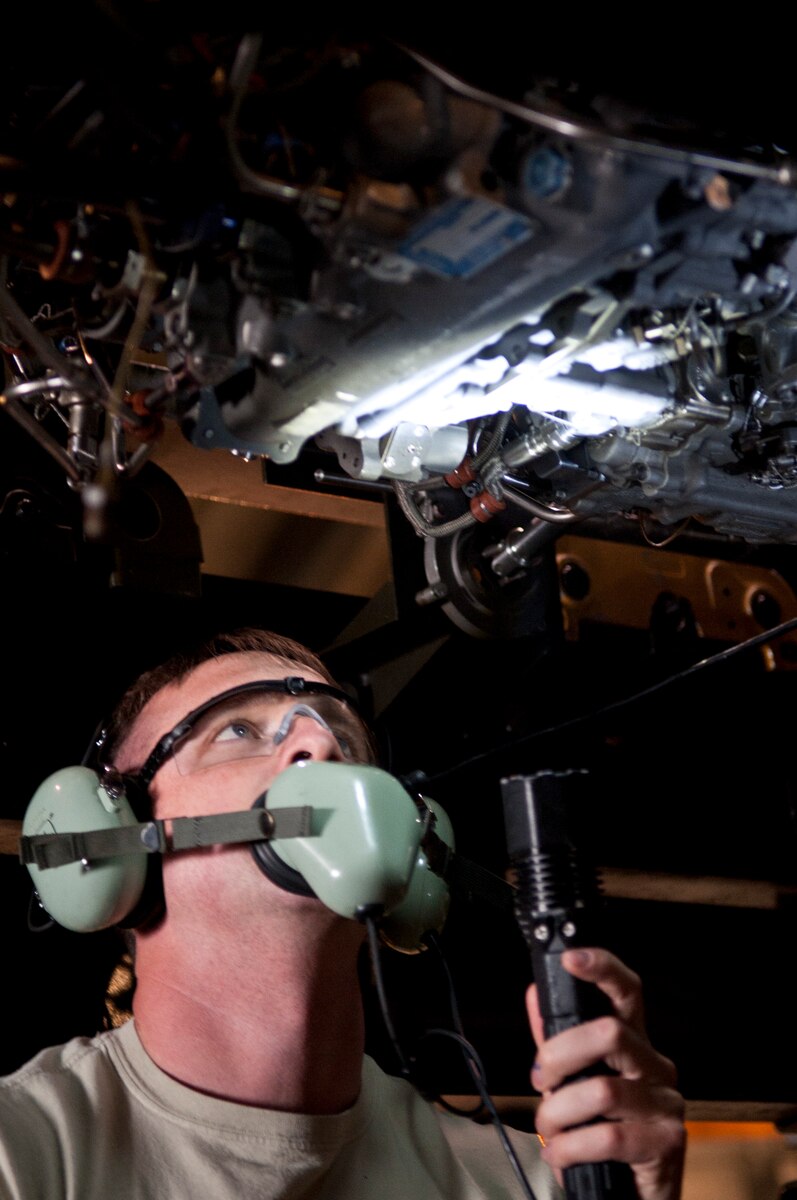 4th CMS propulsion flight: keeping Eagles soaring, engines screaming ...