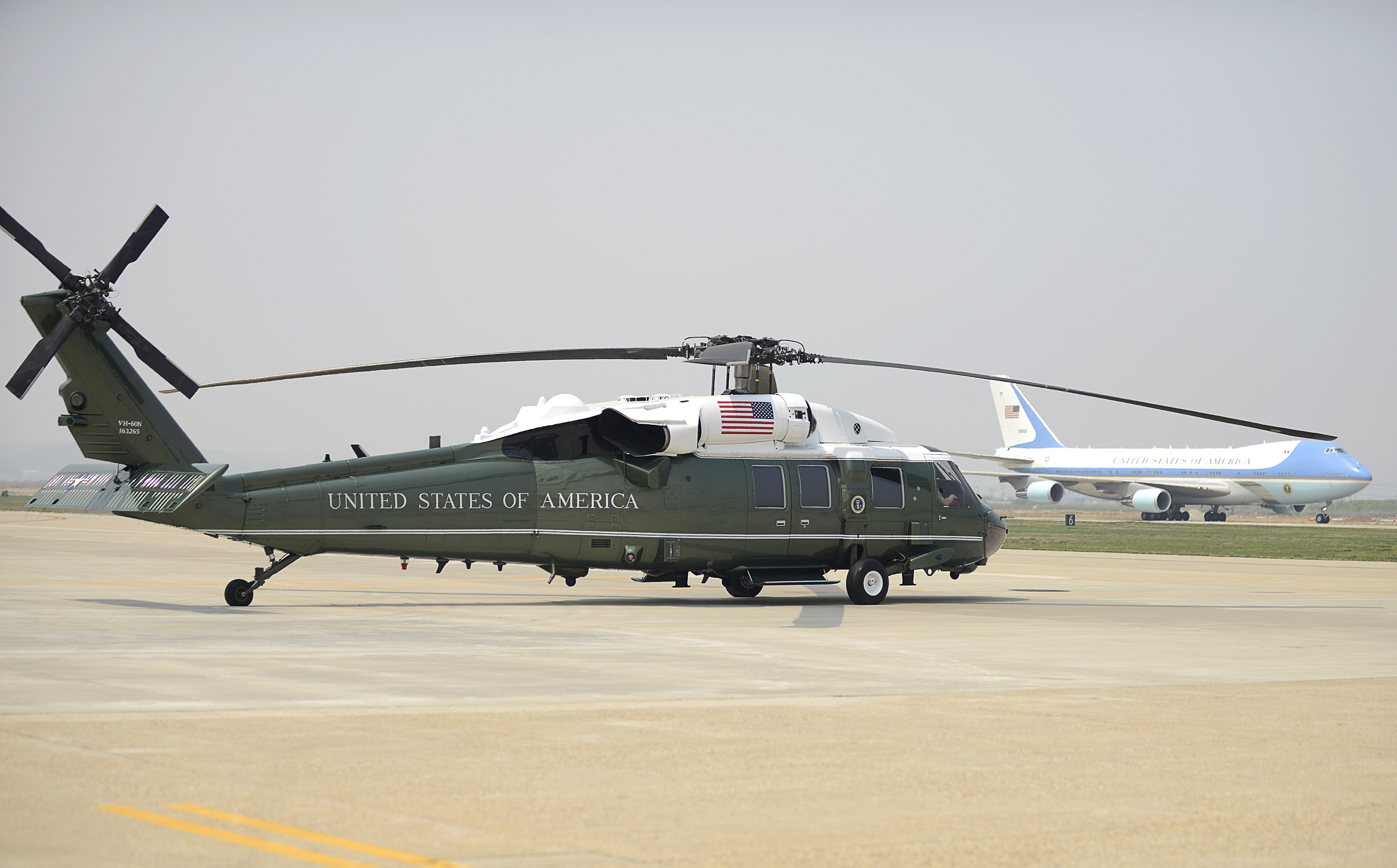 President visits Osan AB > Osan Air Base > Article Display