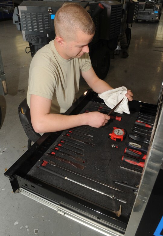 AGE Airmen perform essential maintenance tasks > Barksdale Air Force ...