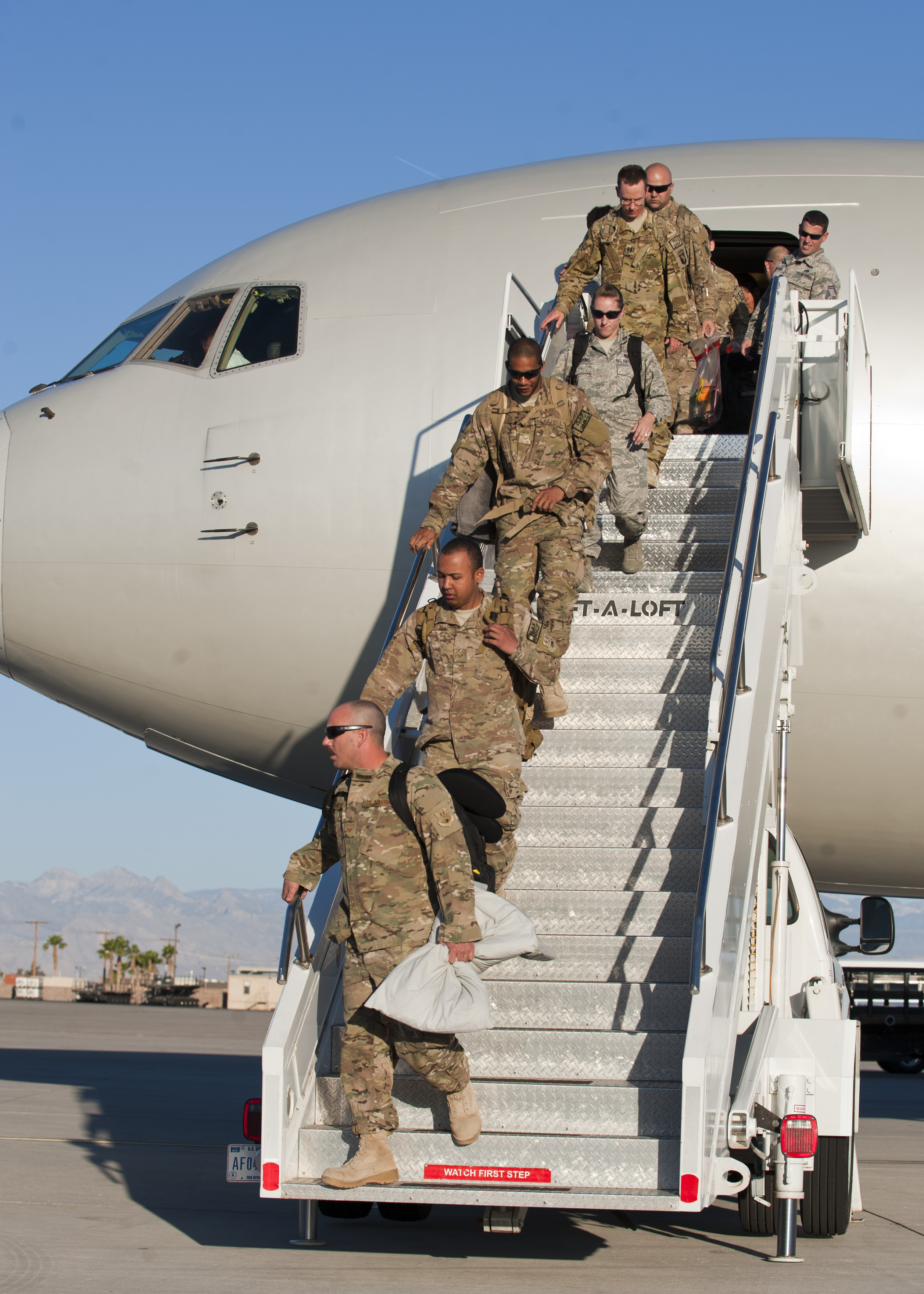 Families reunite after deployment > Nellis Air Force Base > News