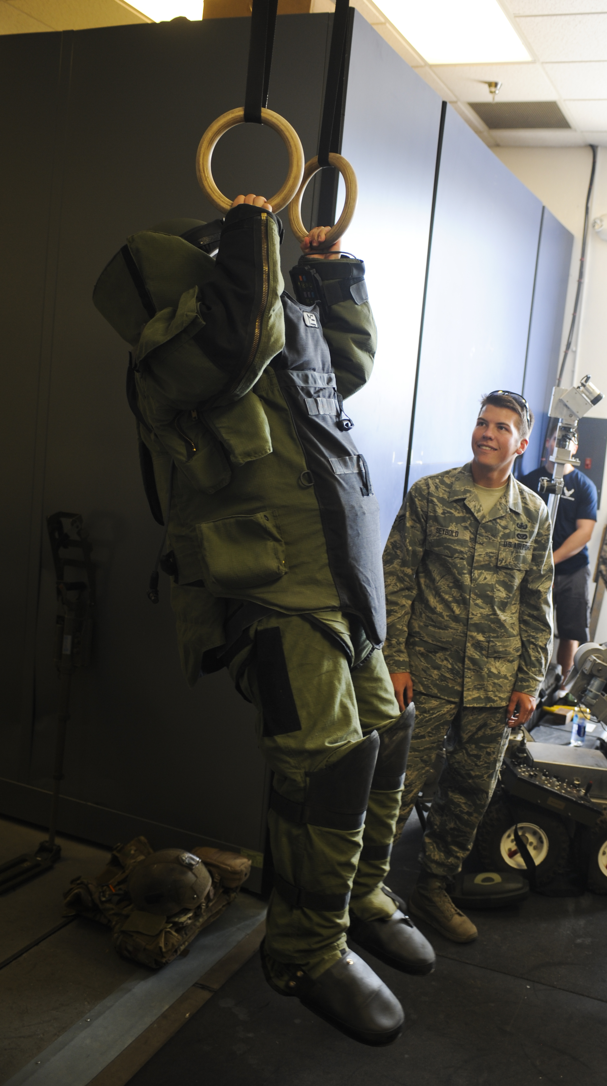 EOD blows the DEP members' minds > Davis-Monthan Air Force Base ...