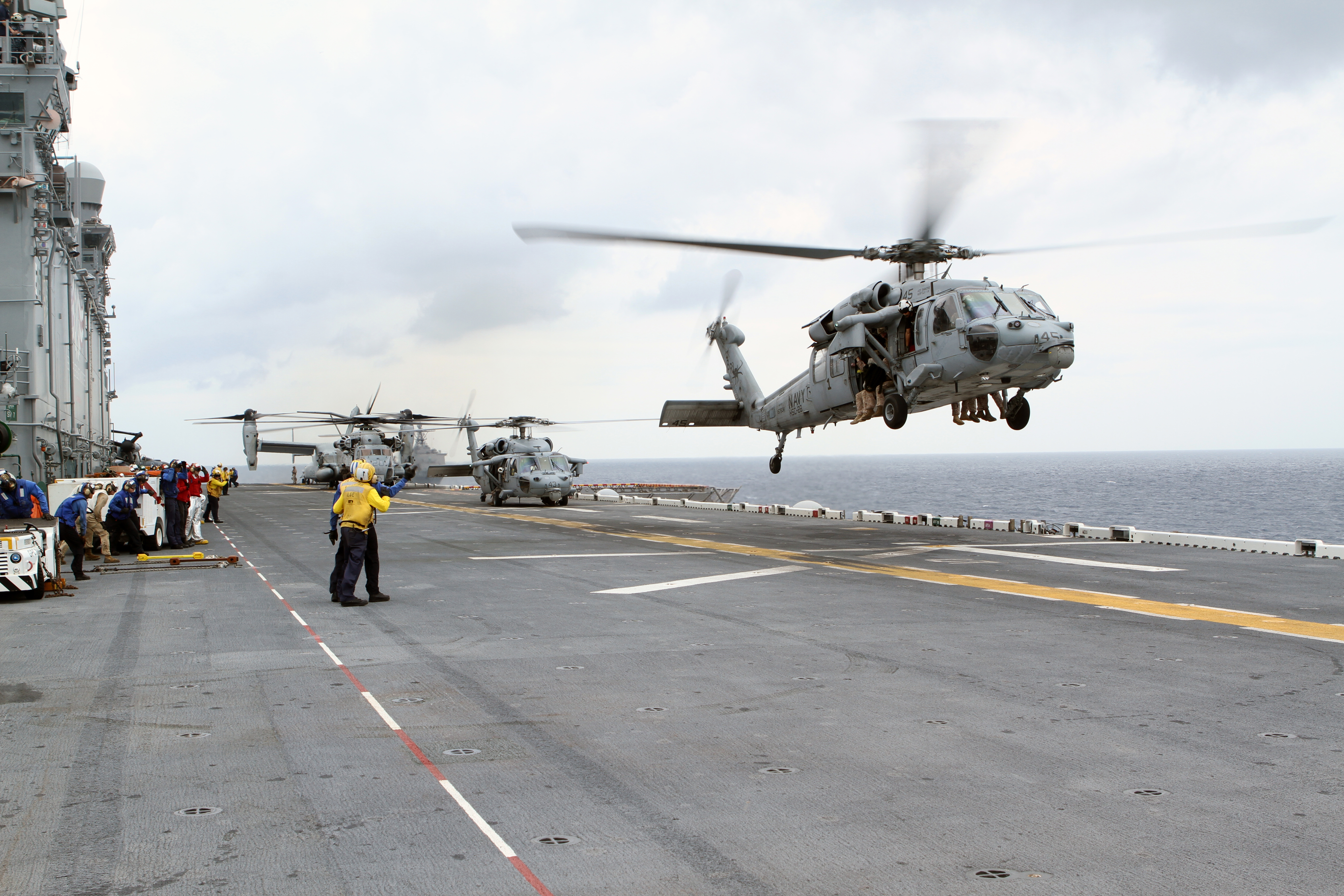 24th MEU conducts aviation ops during PMINT