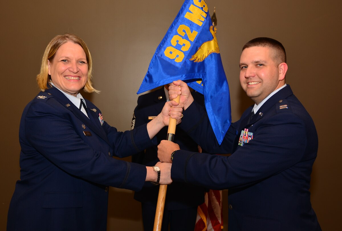 Kaighen takes command > 932nd Airlift Wing > Article Display