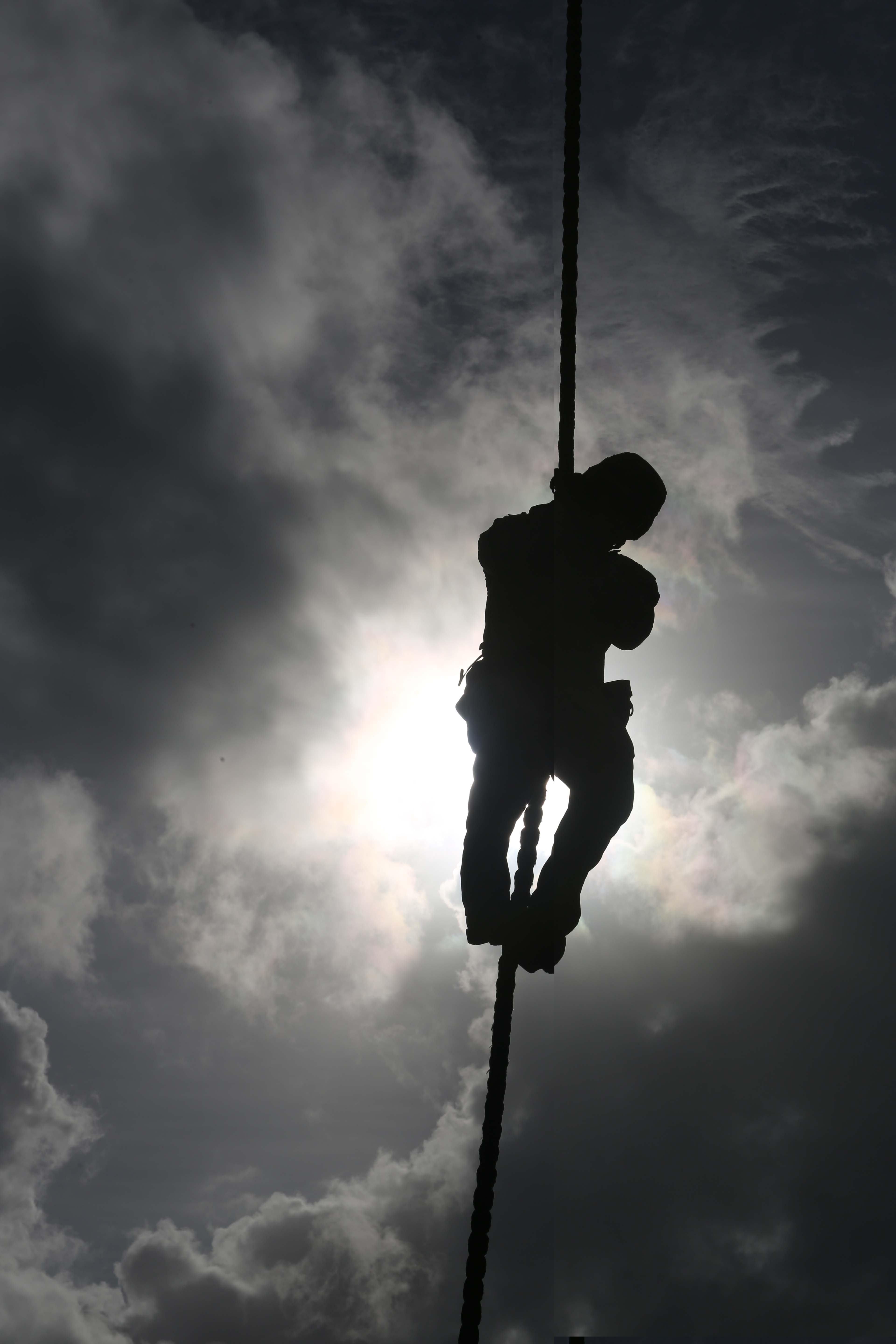 Wpns Co. fast rope Qualification