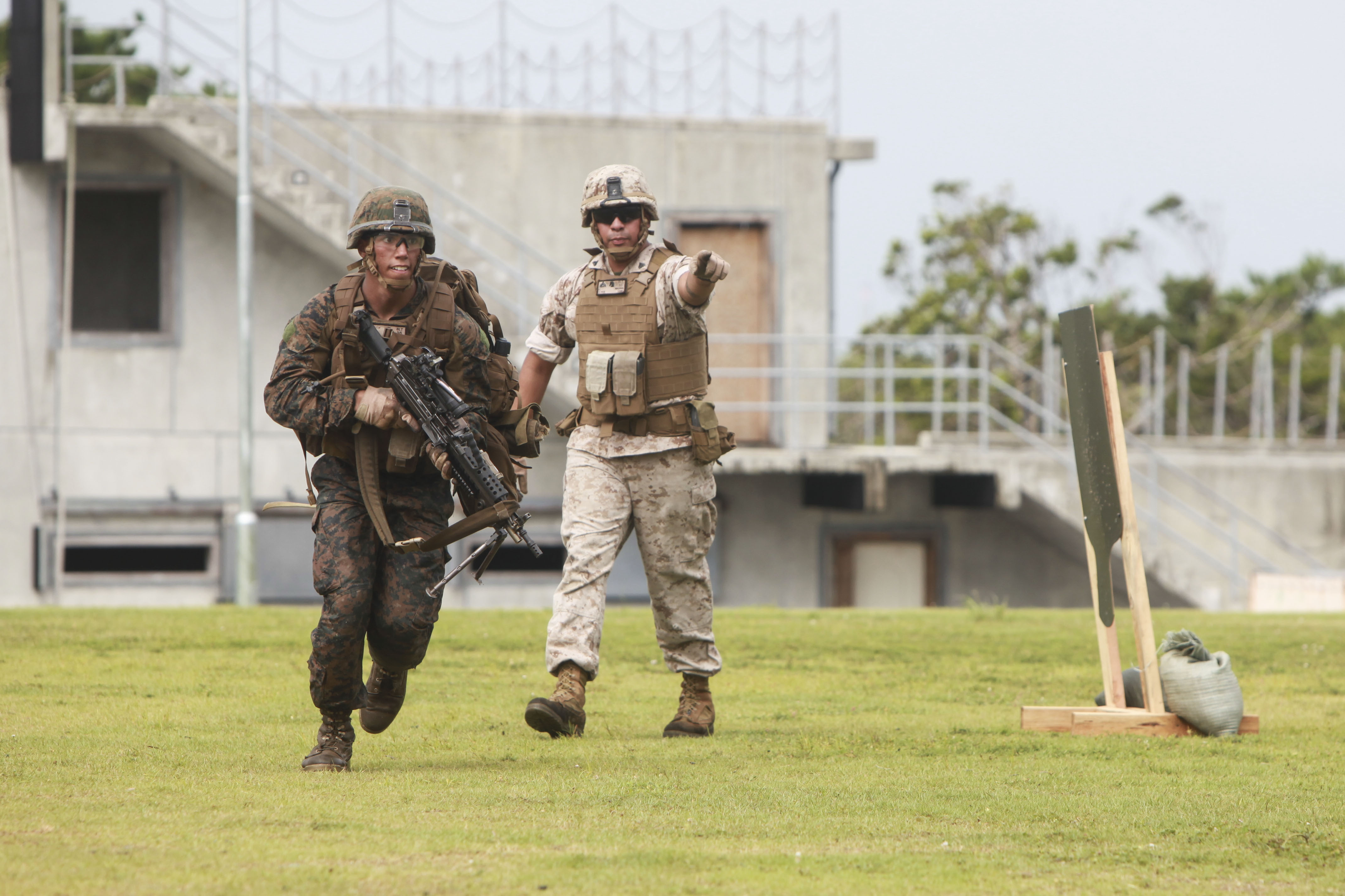 BLT Marines race for time in squad competition