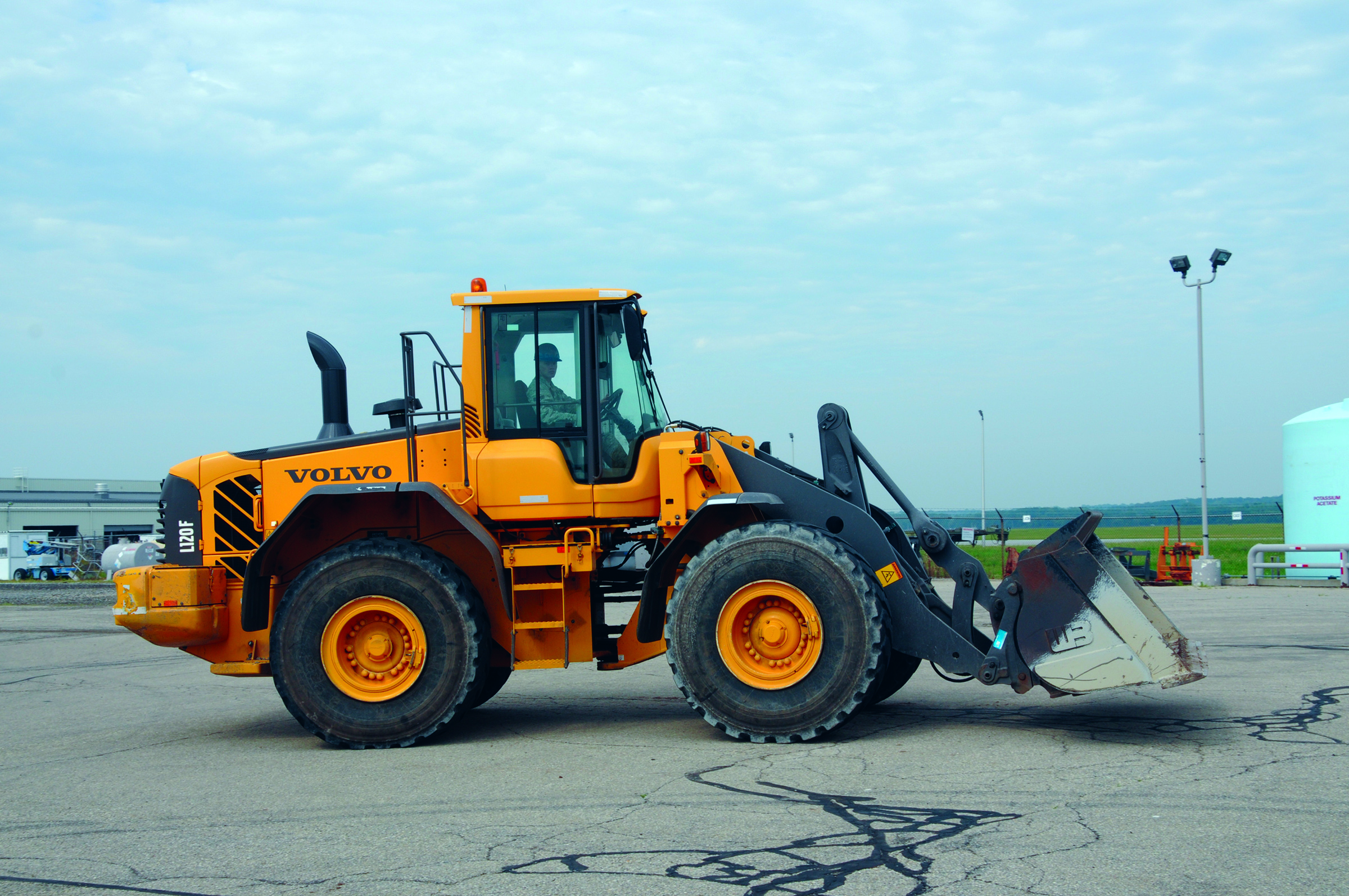 CES participates in annual heavy equipment training > 445th Airlift ...