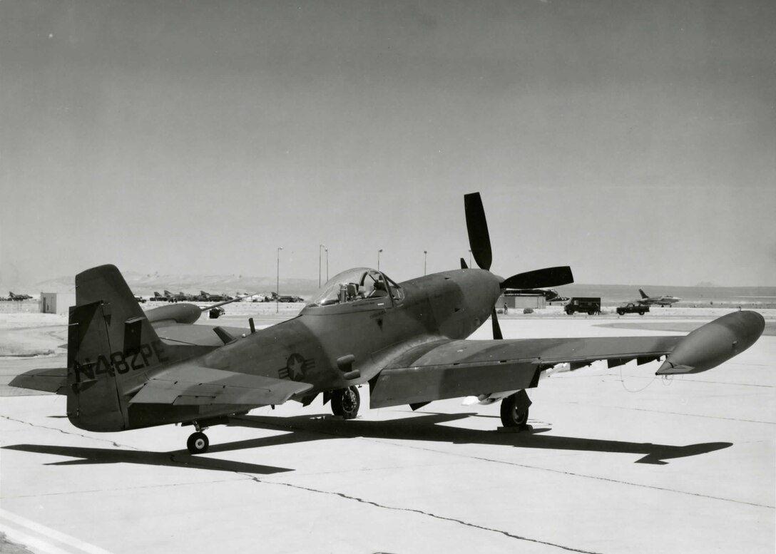 Piper PA-48 Enforcer