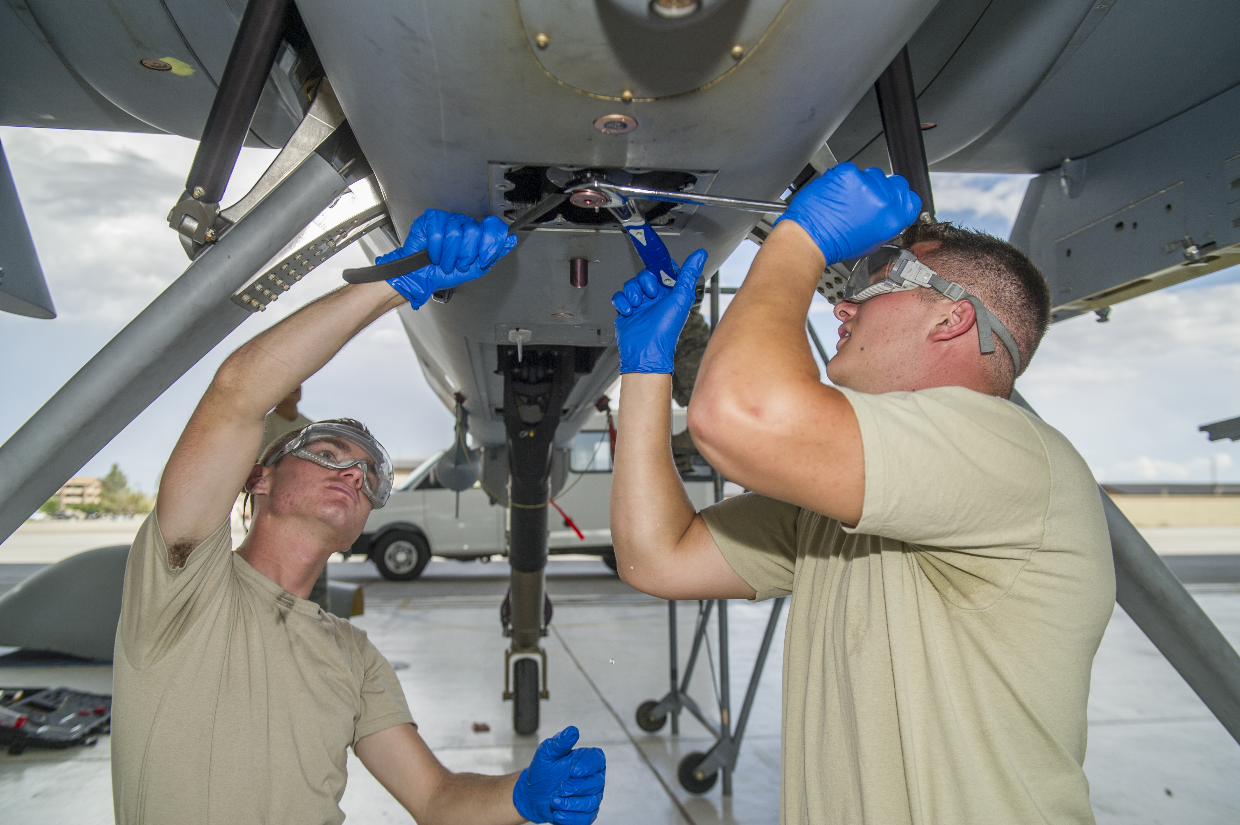 49th AMXS keeps the future of the Air Force in the skies > Holloman Air ...
