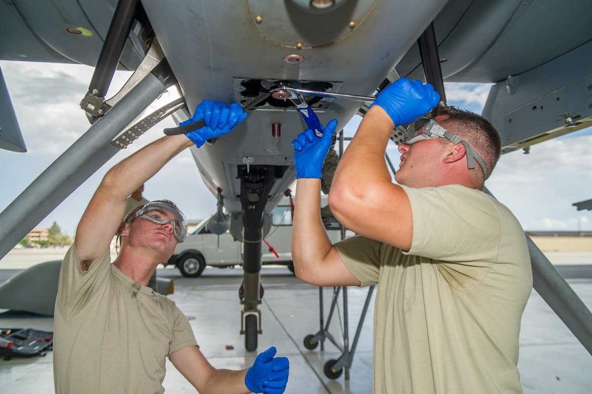 49th AMXS keeps the future of the Air Force in the skies > Holloman Air ...