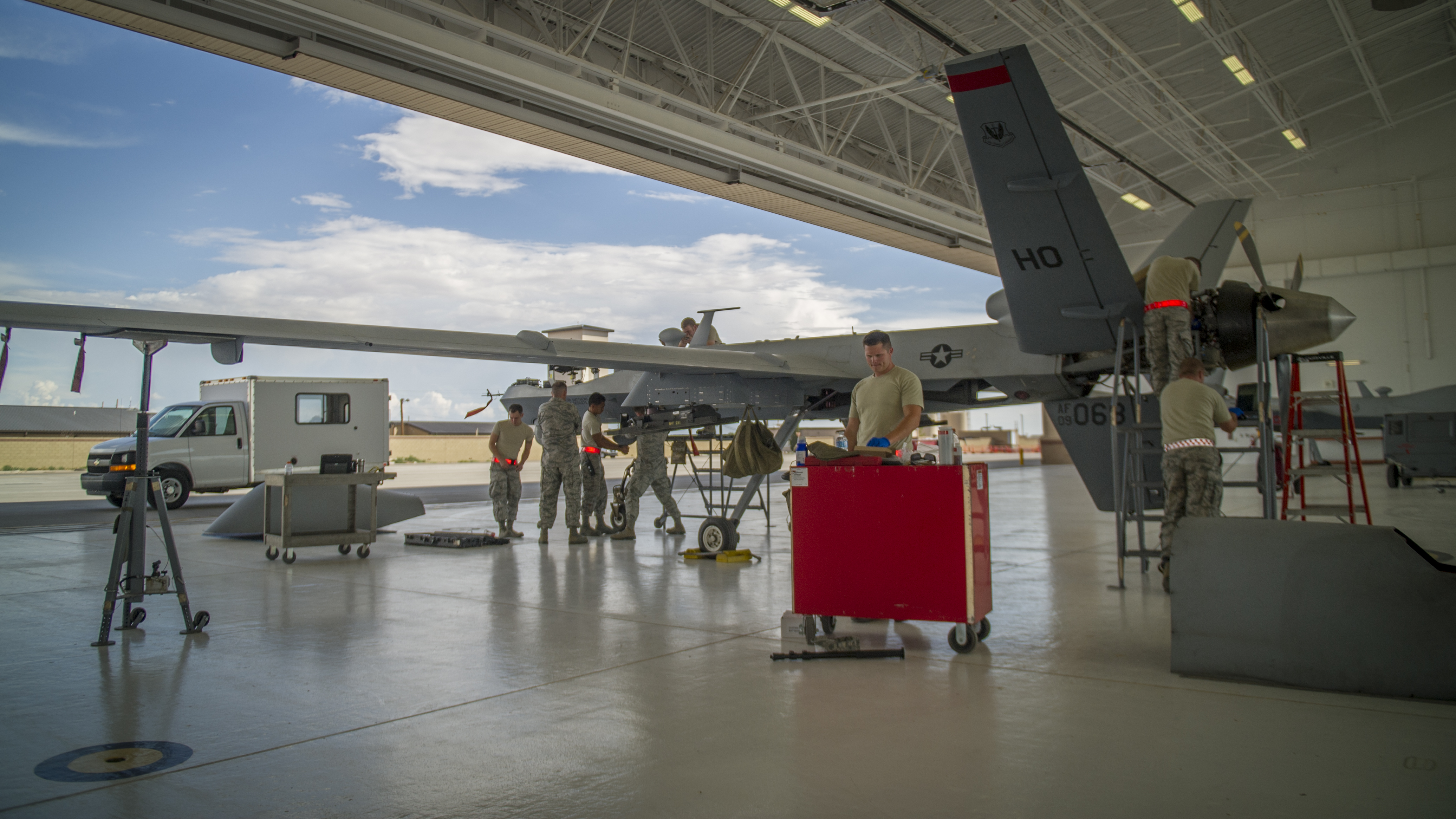 49th AMXS keeps the future of the Air Force in the skies > Holloman Air ...