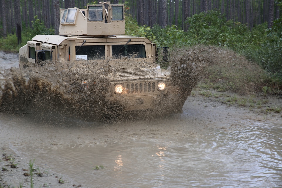 CLB-25 Gets Mud on the Tires > United States Marine Corps Flagship ...