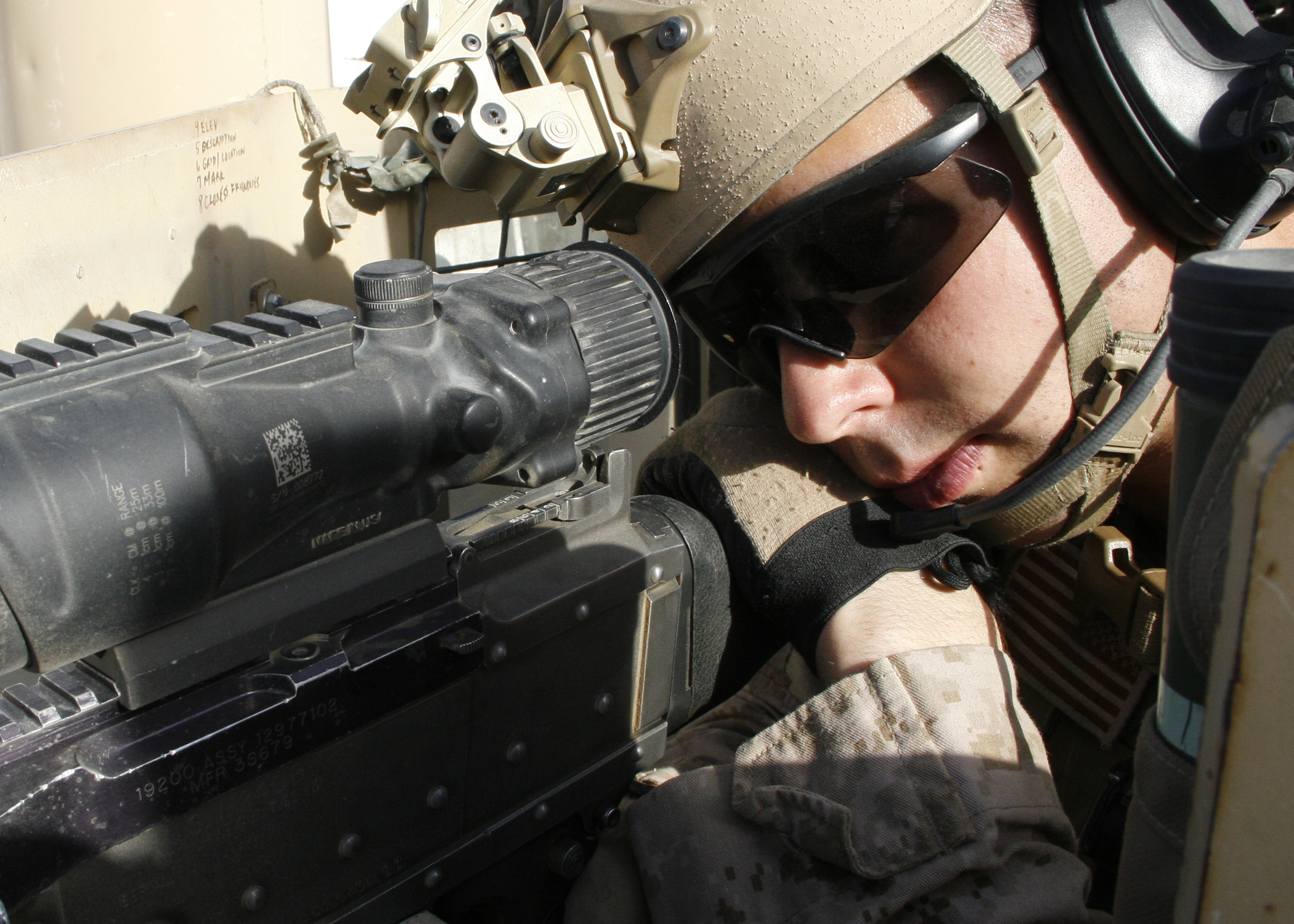 Marines with 1st Air Naval Gunfire Liaison Company provide security for ...